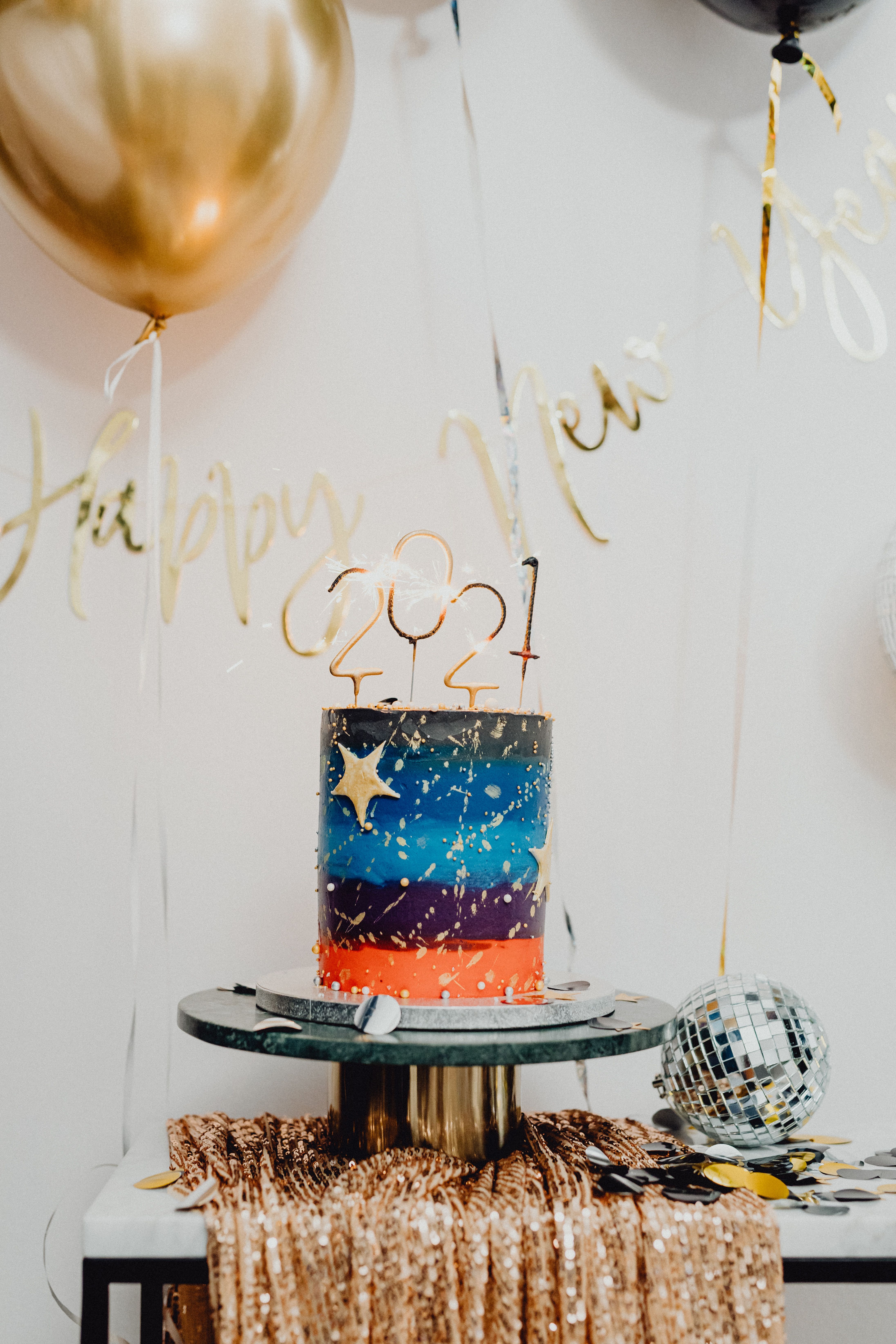 Happy New Year Themed Cake Photos, Download The BEST Free Happy New ...