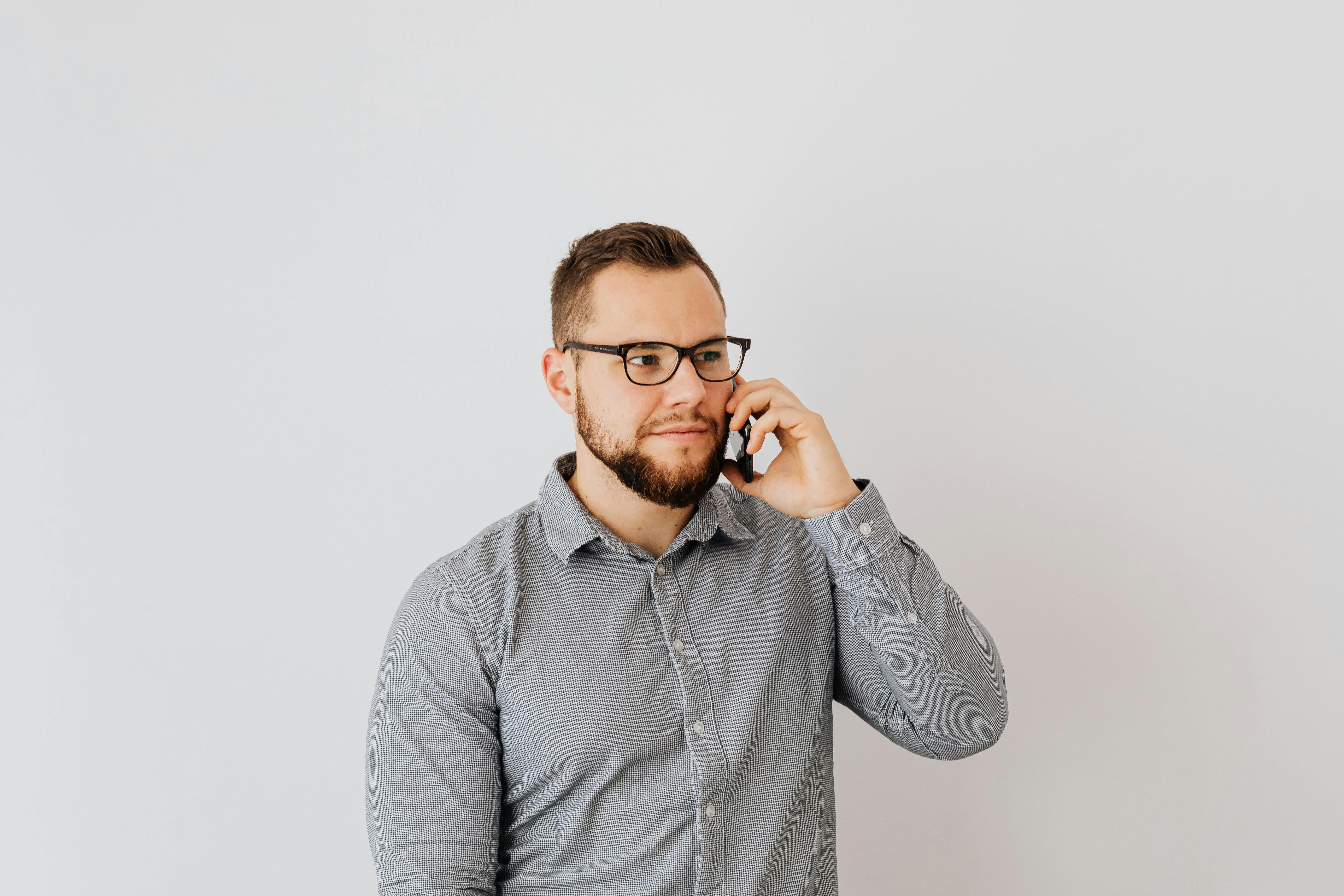 20,000+ Best Throwing Phone Photos · 100% Free Download · Pexels Stock ...