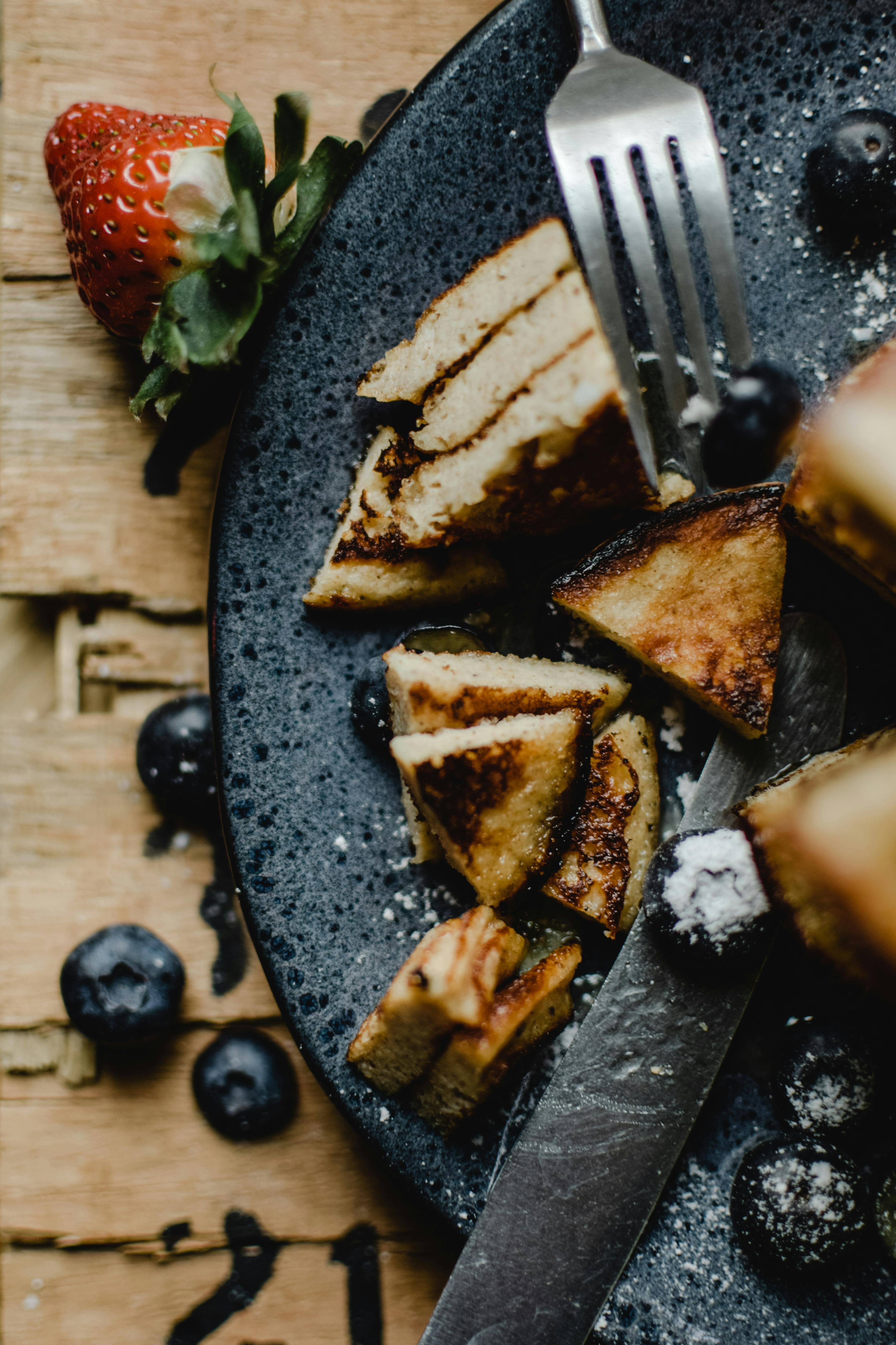 Plate of Sliced Pastry · Free Stock Photo