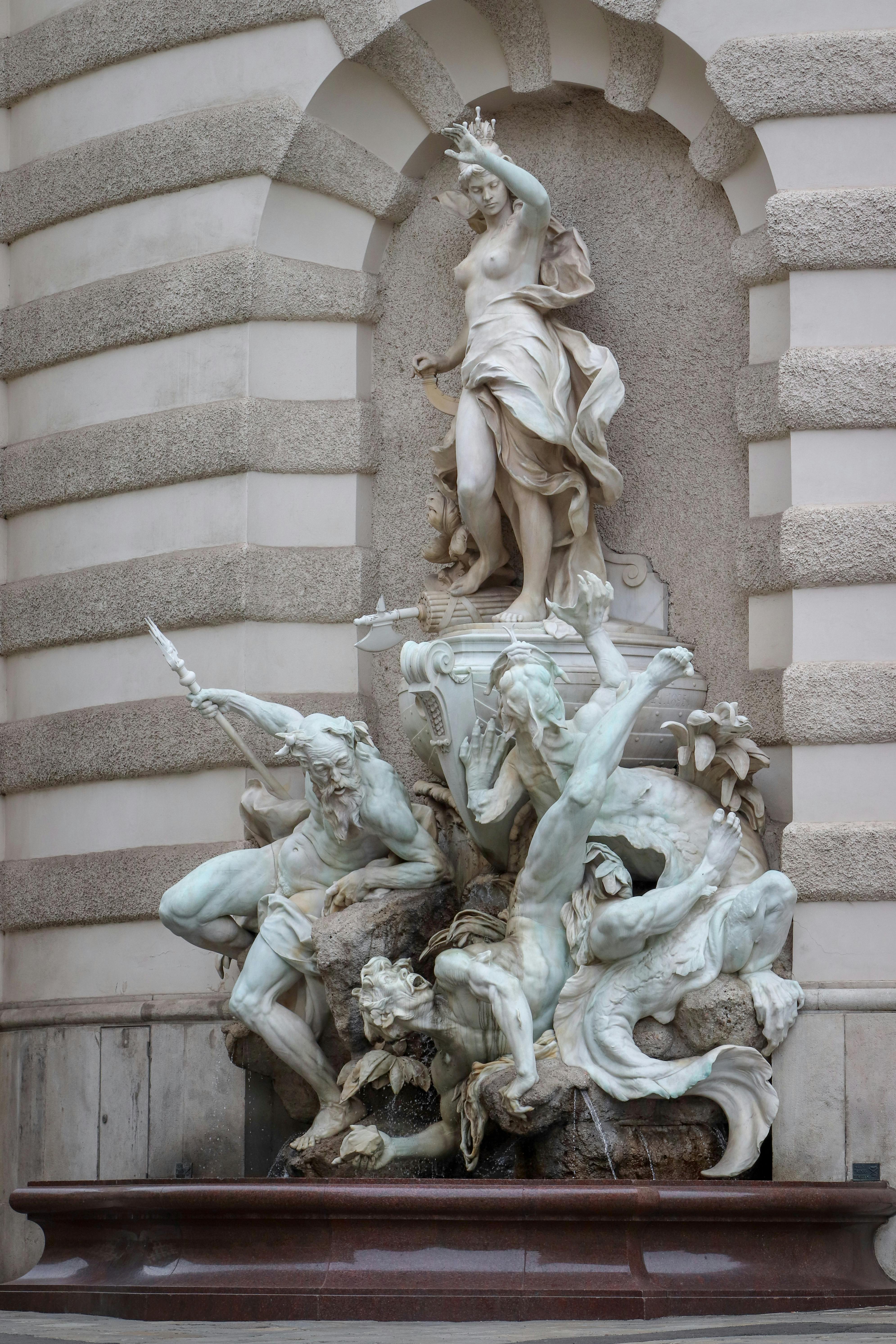 View of a Statue · Free Stock Photo