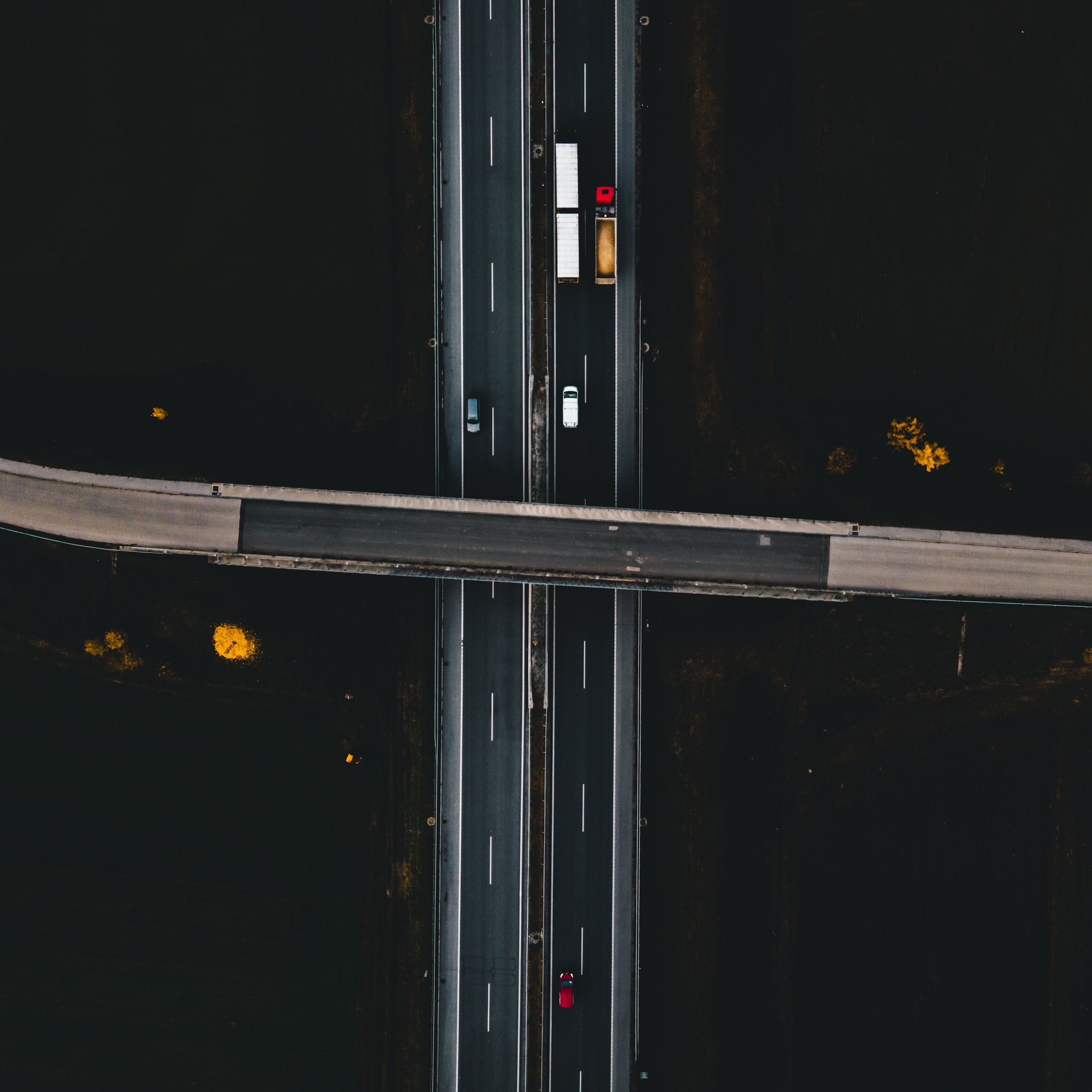 Vehicles on Gray Asphalt Road · Free Stock Photo