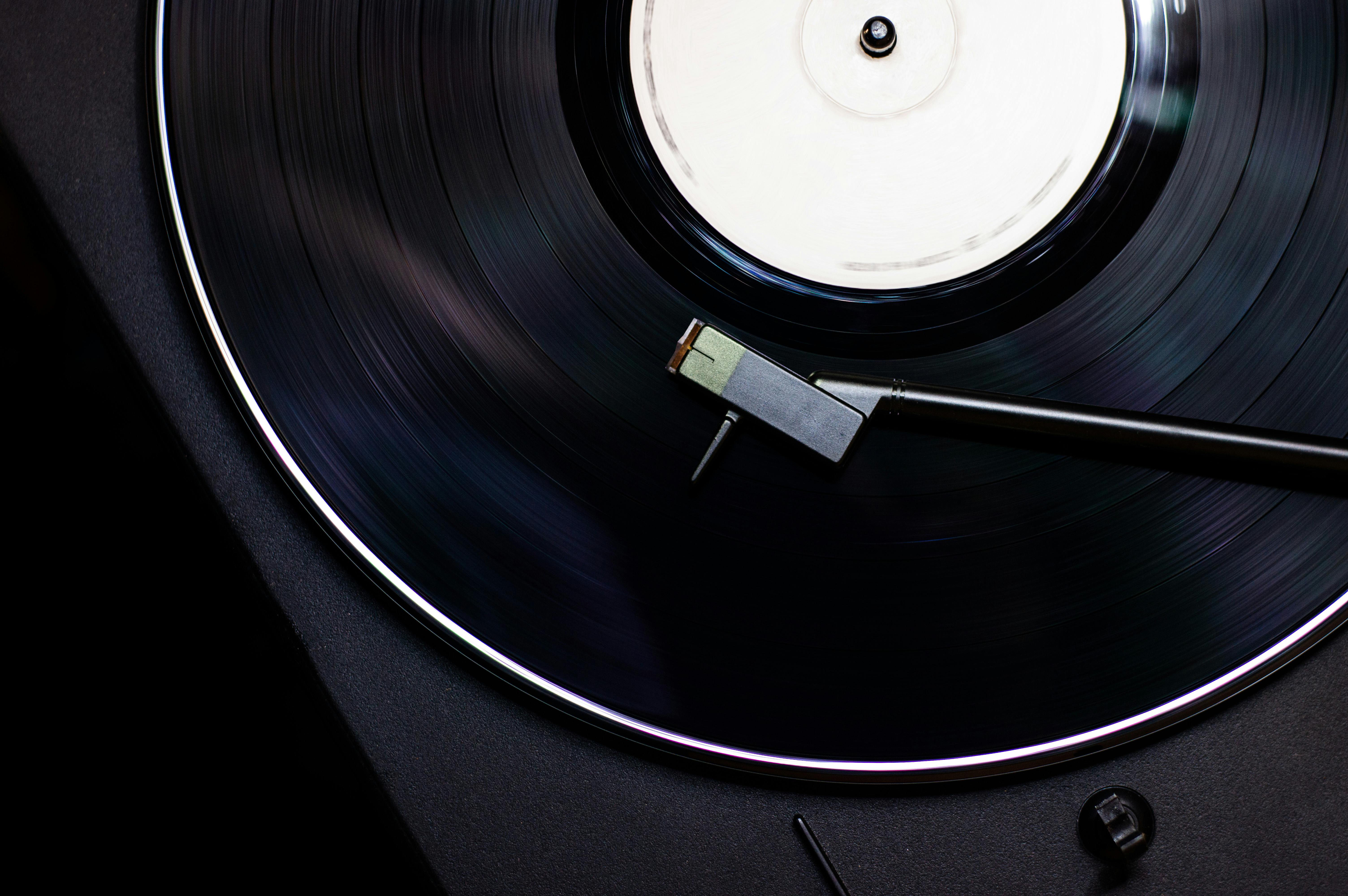 Vinyl Record Playing · Free Stock Photo