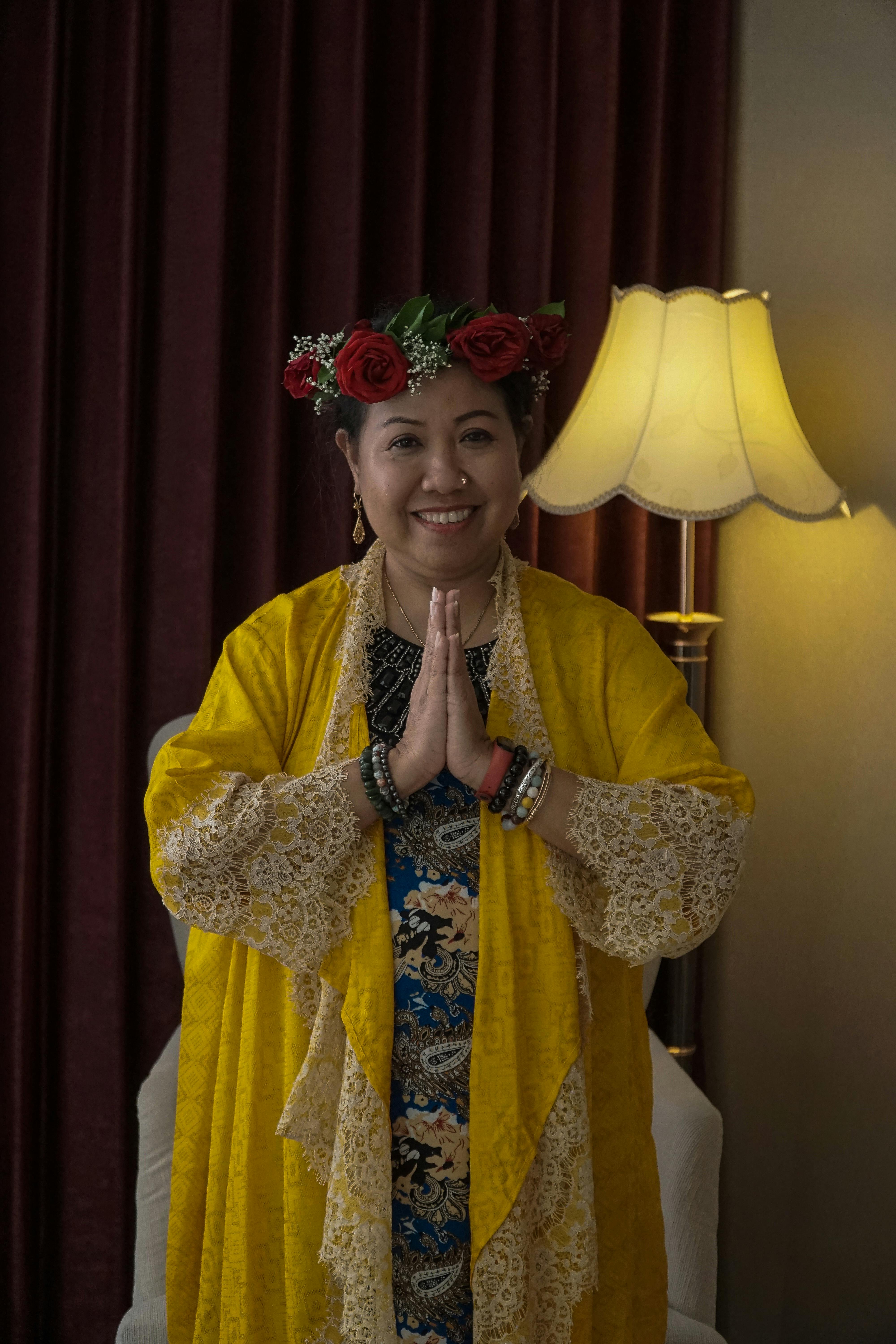 Lamp Pose Photos, Download The BEST Free Lamp Pose Stock Photos & HD Images