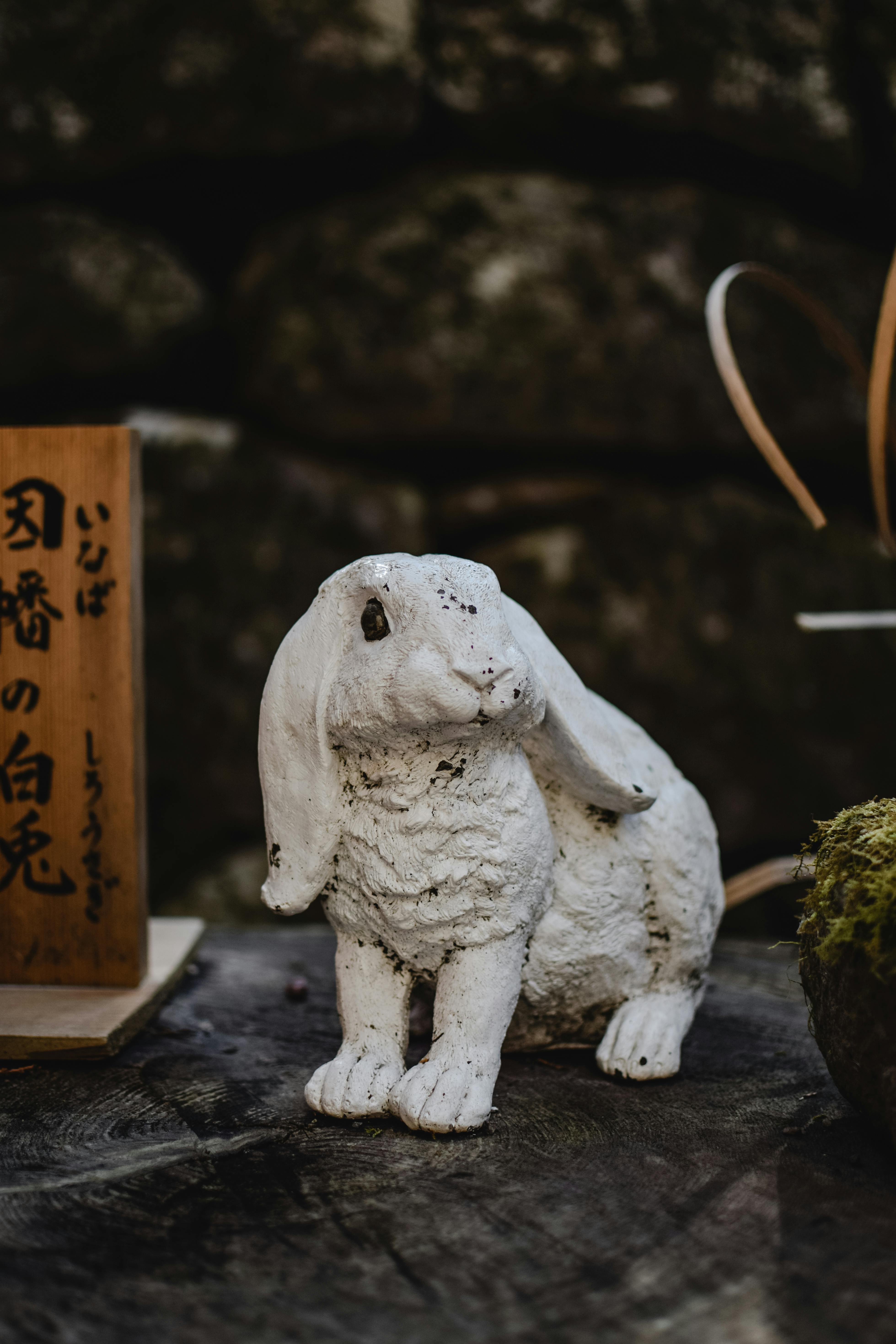 Rabbit Sculpture Photos, Download The BEST Free Rabbit Sculpture Stock ...