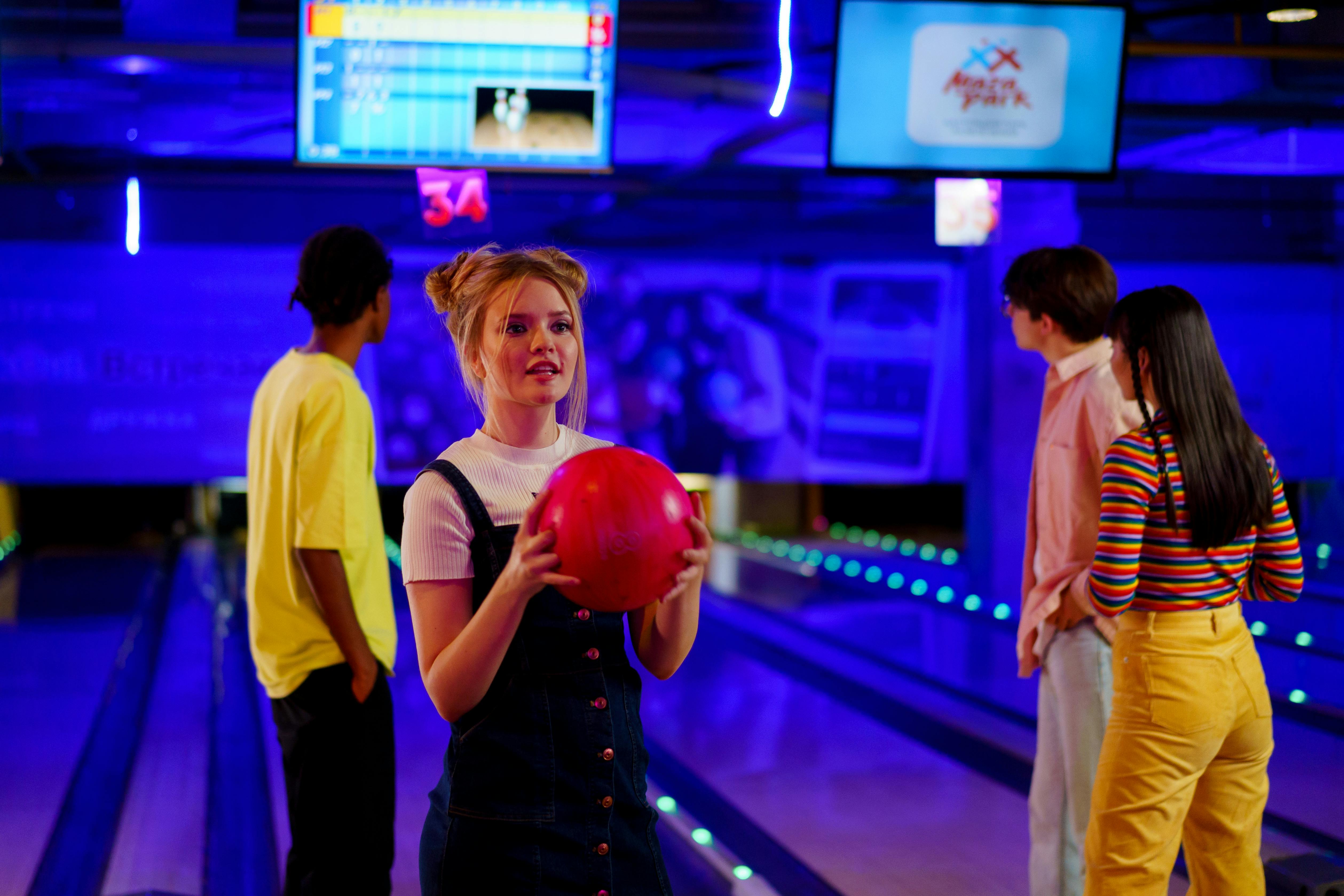 Young People Sitting on a Couch · Free Stock Photo