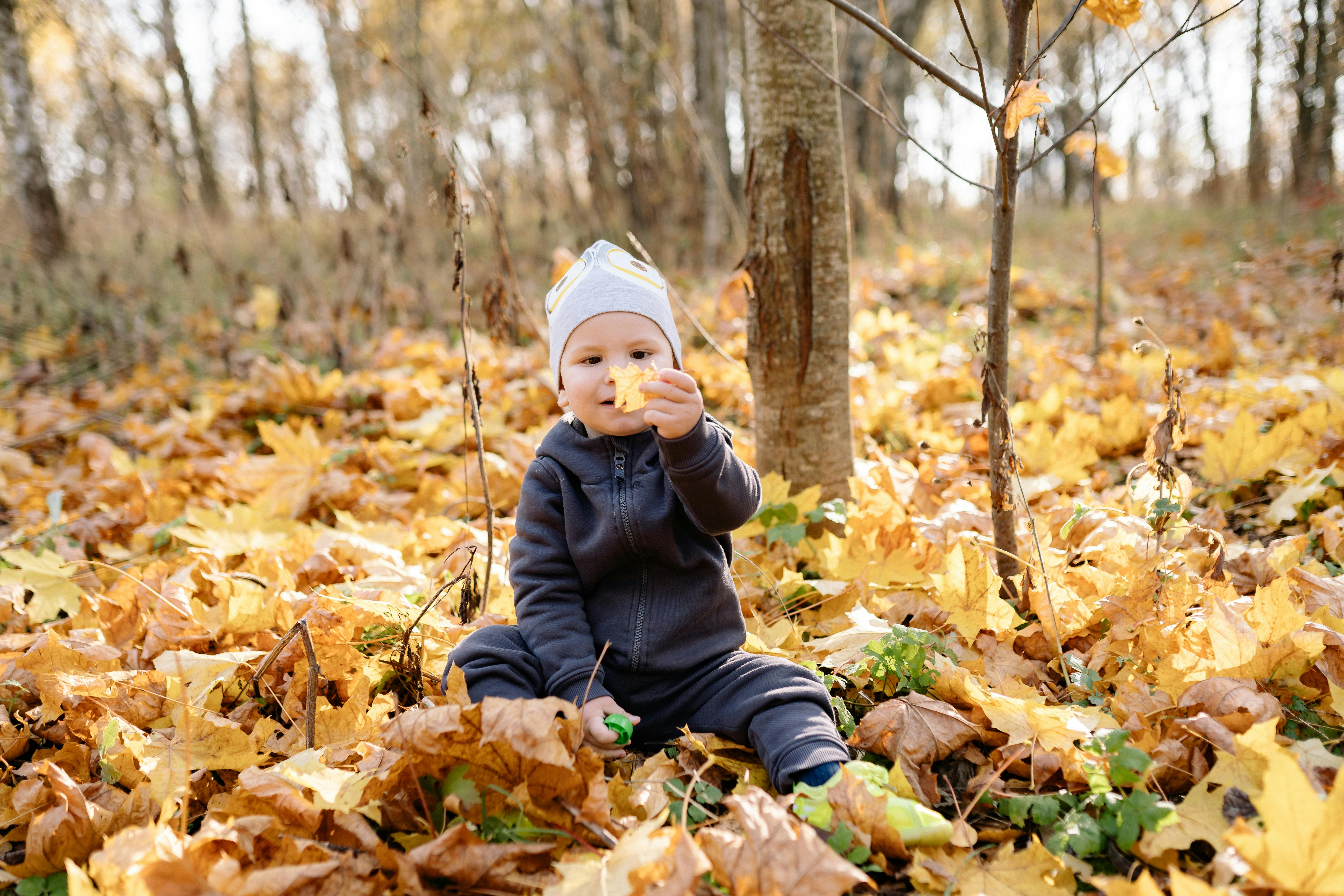 Kid Fallen Photos, Download The BEST Free Kid Fallen Stock Photos & HD ...