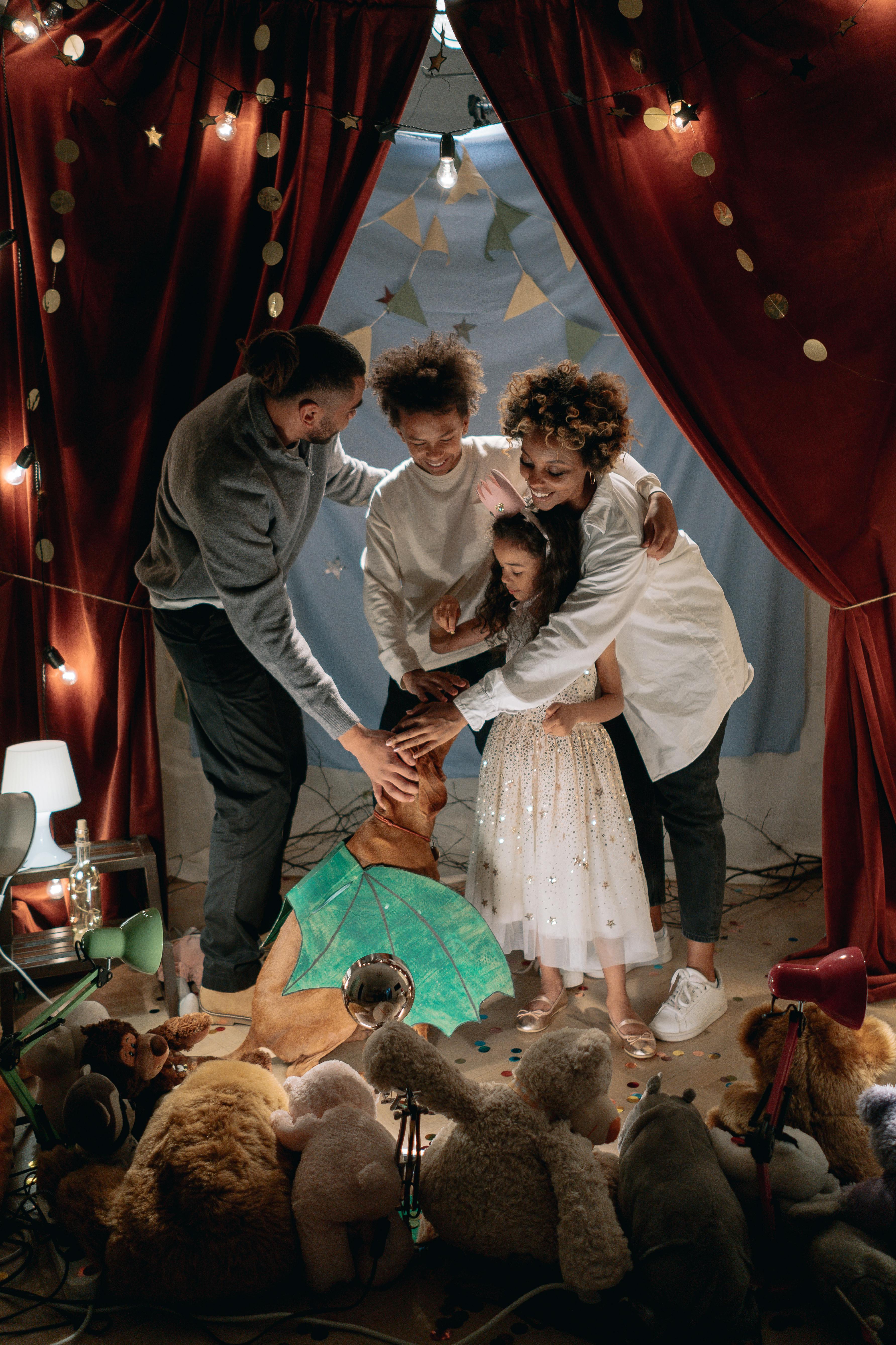 Acting Pictures Photos, Download Free Acting Pictures Stock Photos & HD ...