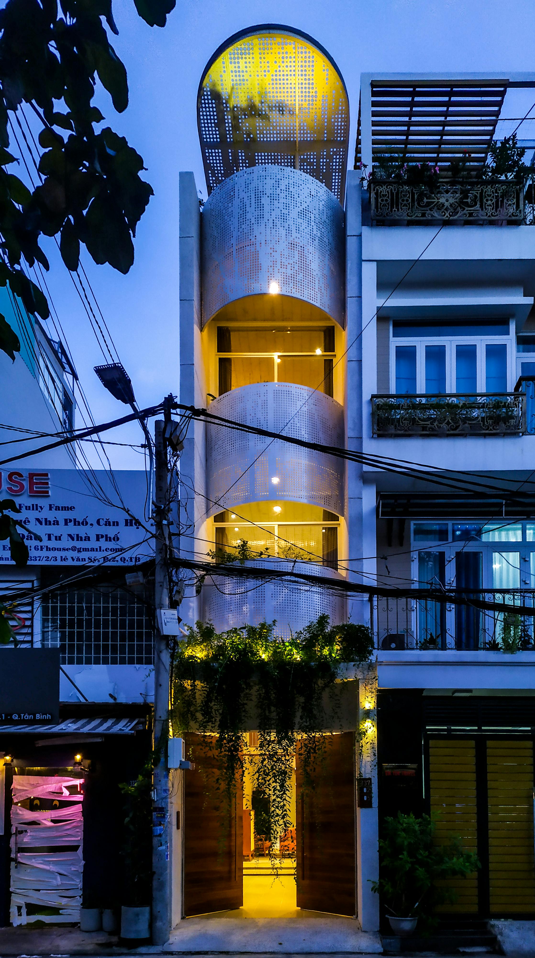 Photo of a Building Facade · Free Stock Photo