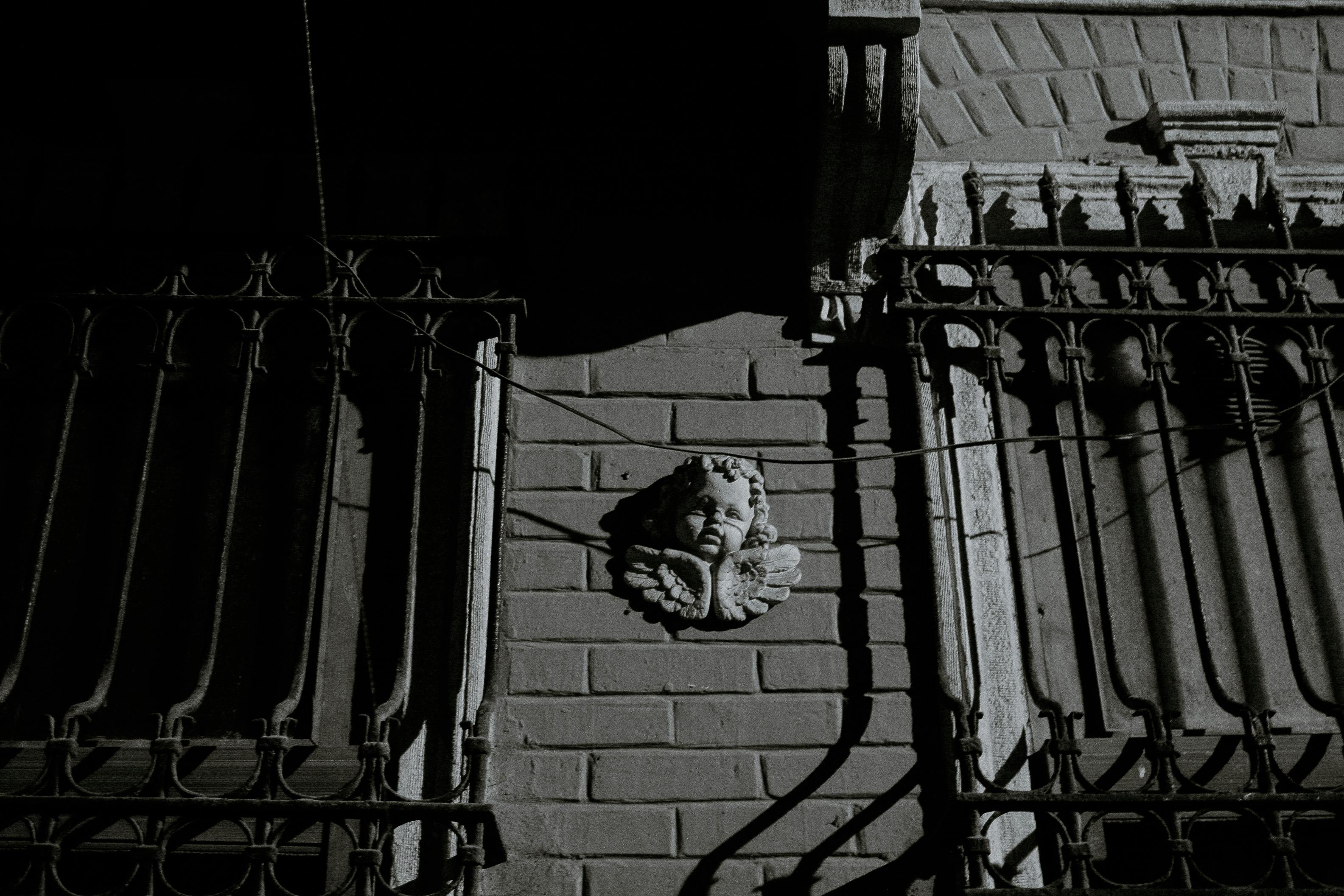 Statue Shadow Photos, Download The BEST Free Statue Shadow Stock Photos ...