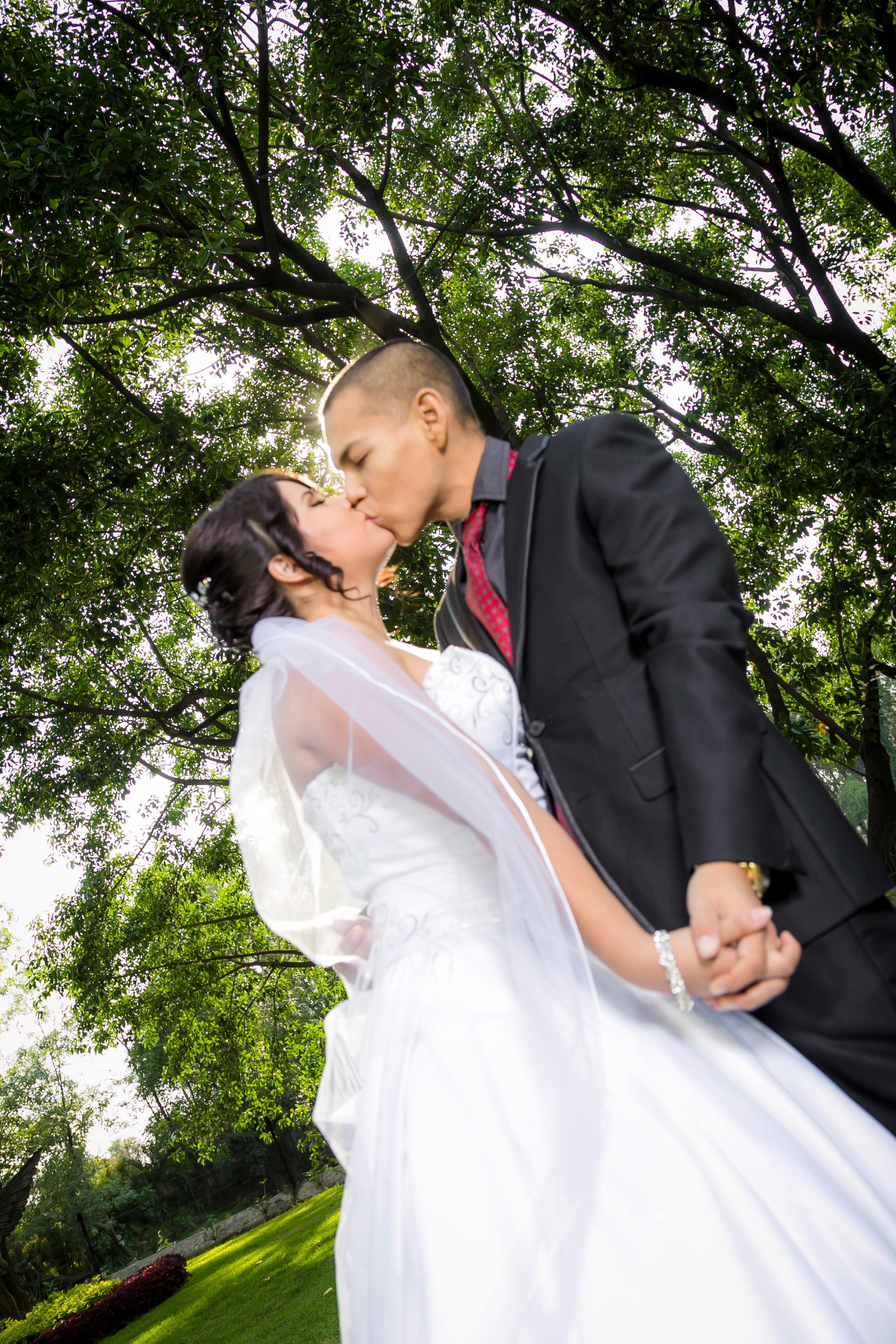 7,000+ Best First Kiss Photos · 100% Free Download · Pexels Stock Photos