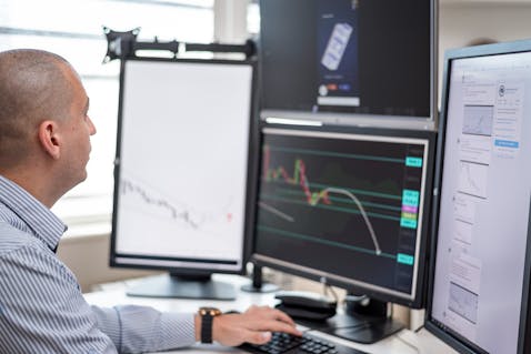 Unlocking Day Trader Salary: Income Ranges and Career Paths