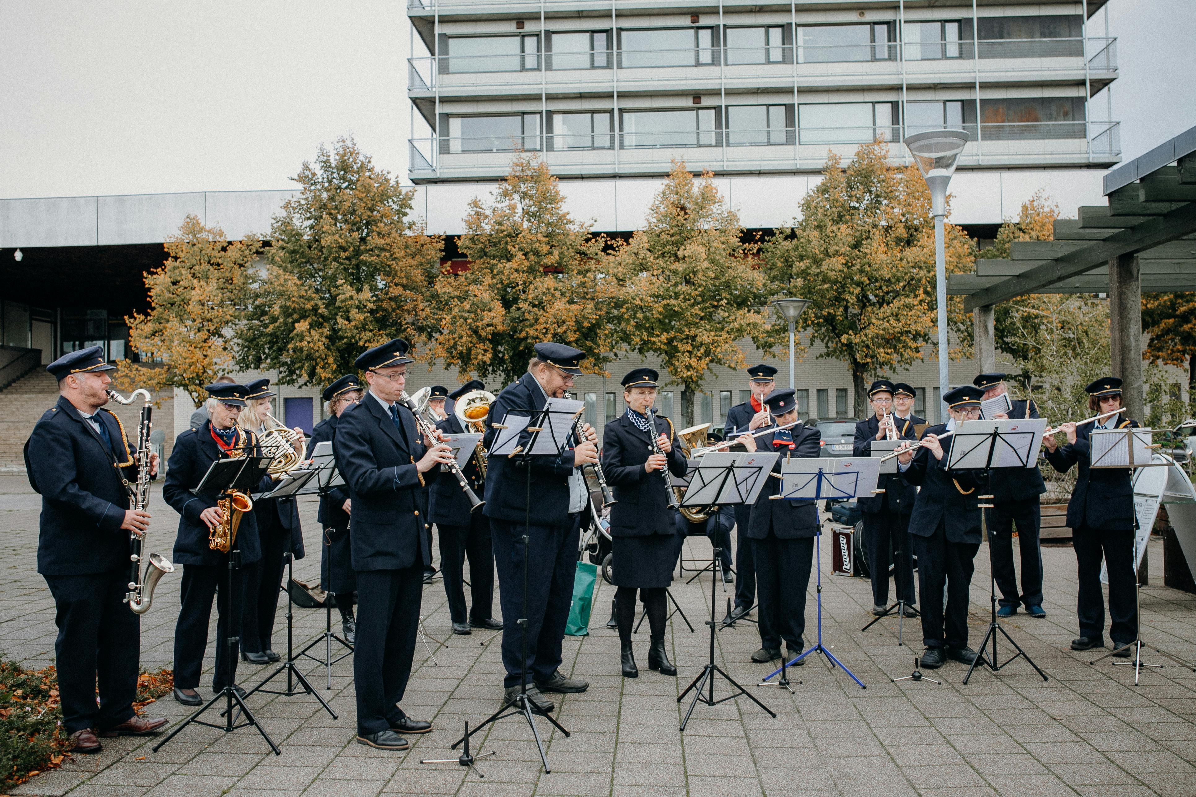 Benefits Of Playing Multiple Musical Instruments – Madeinglitch