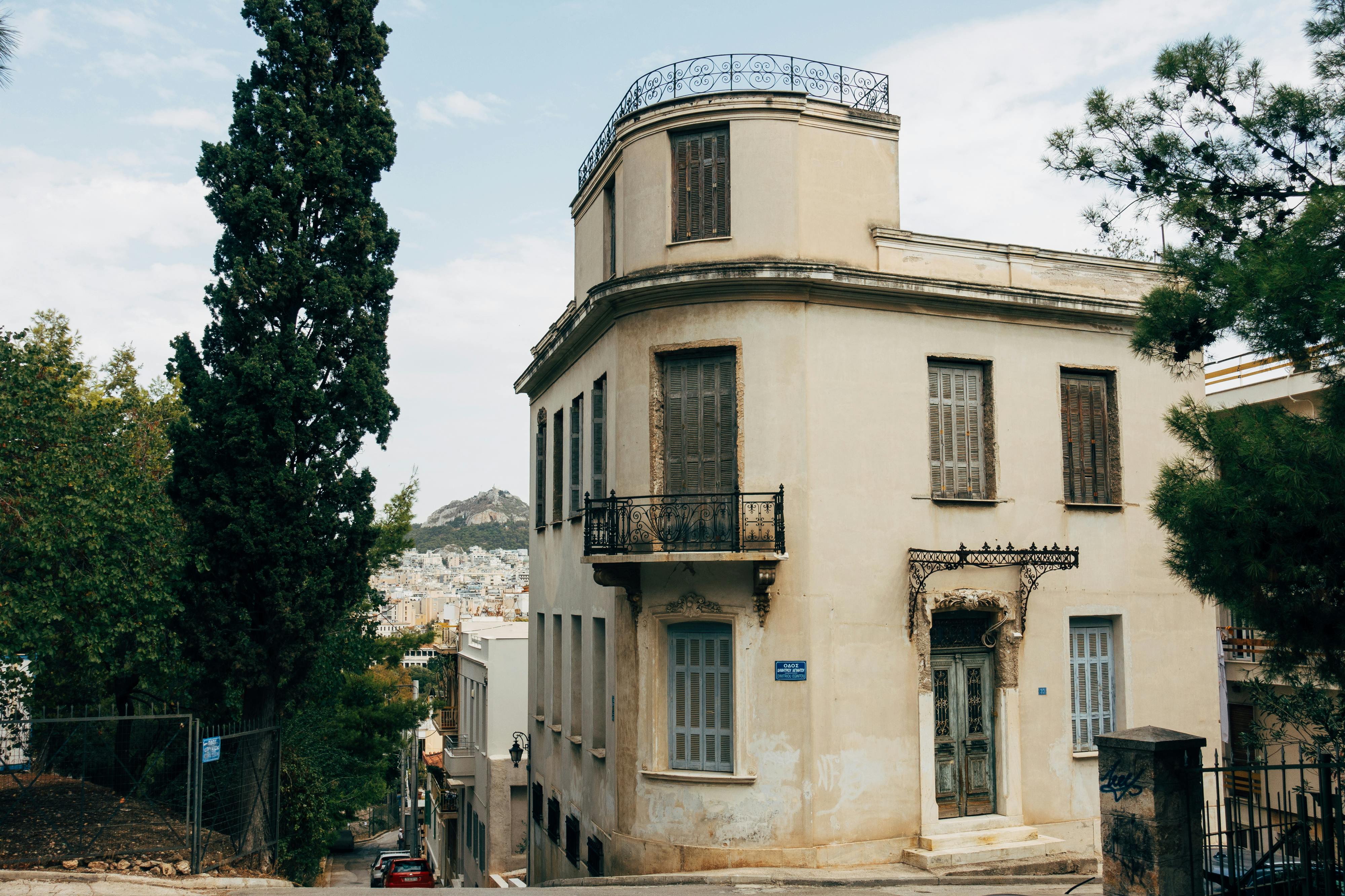 Corner Tenement House in Athens · Free Stock Photo