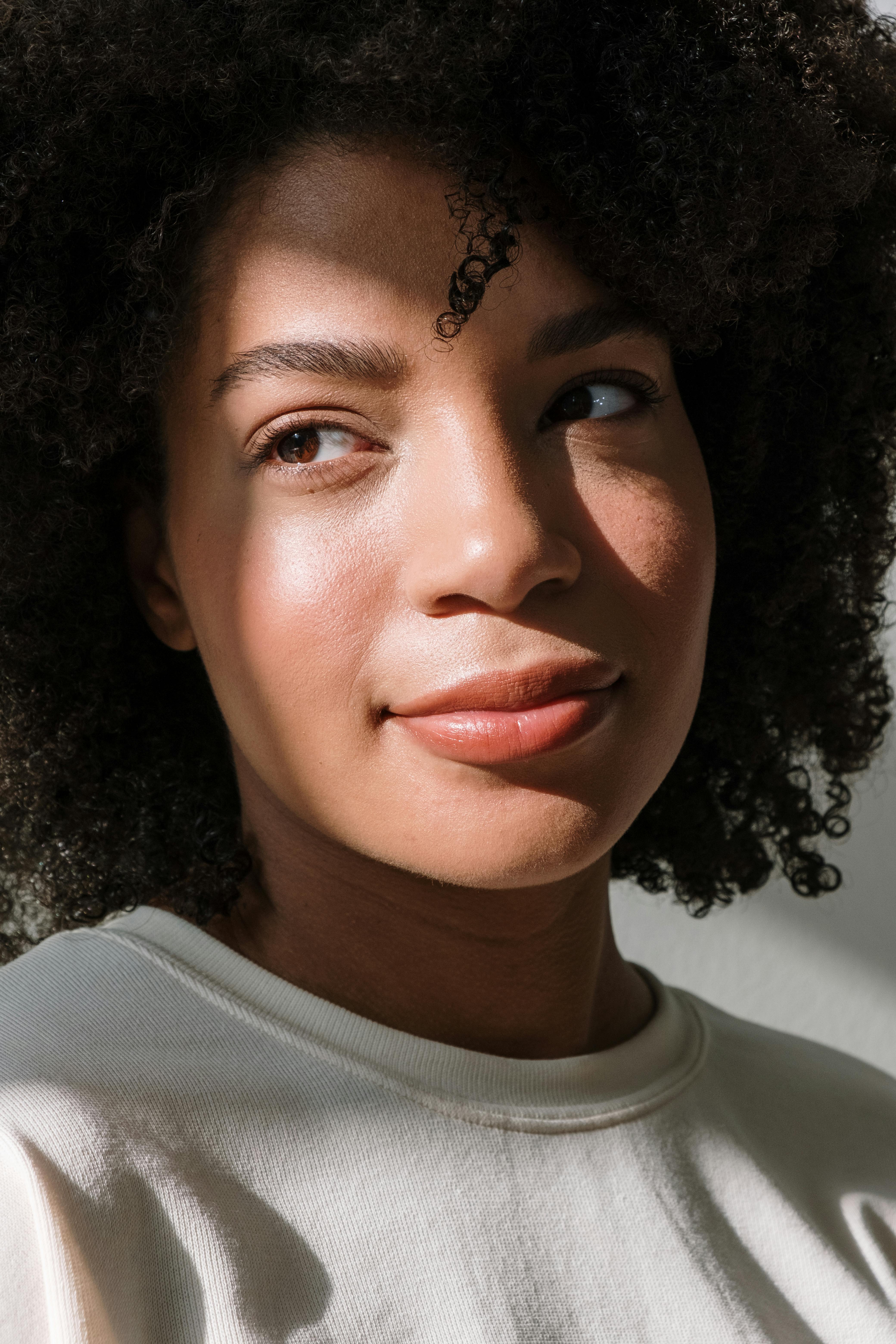 Side Profile of Woman Smiling · Free Stock Photo
