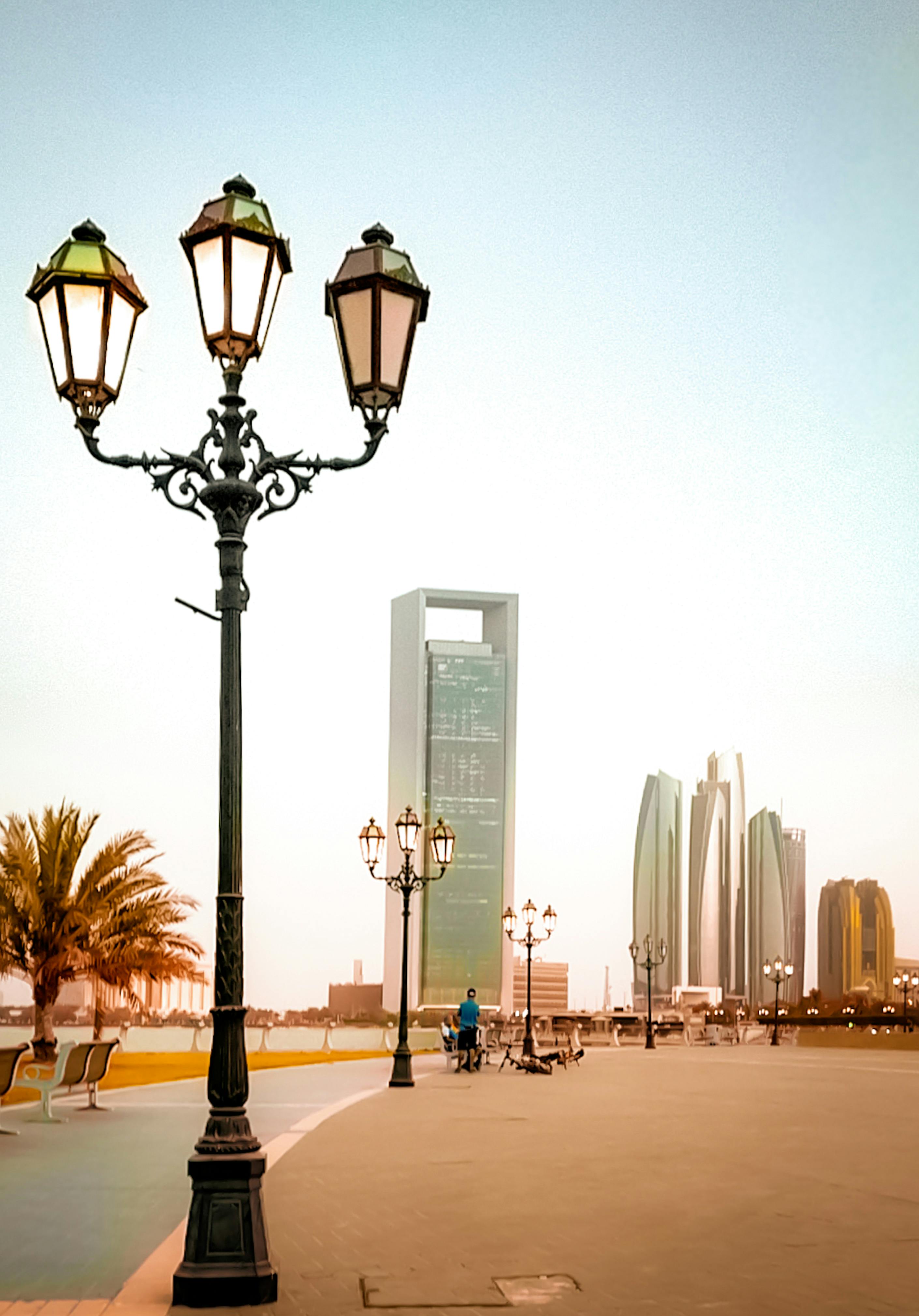 Street Lights along Promenade in City · Free Stock Photo