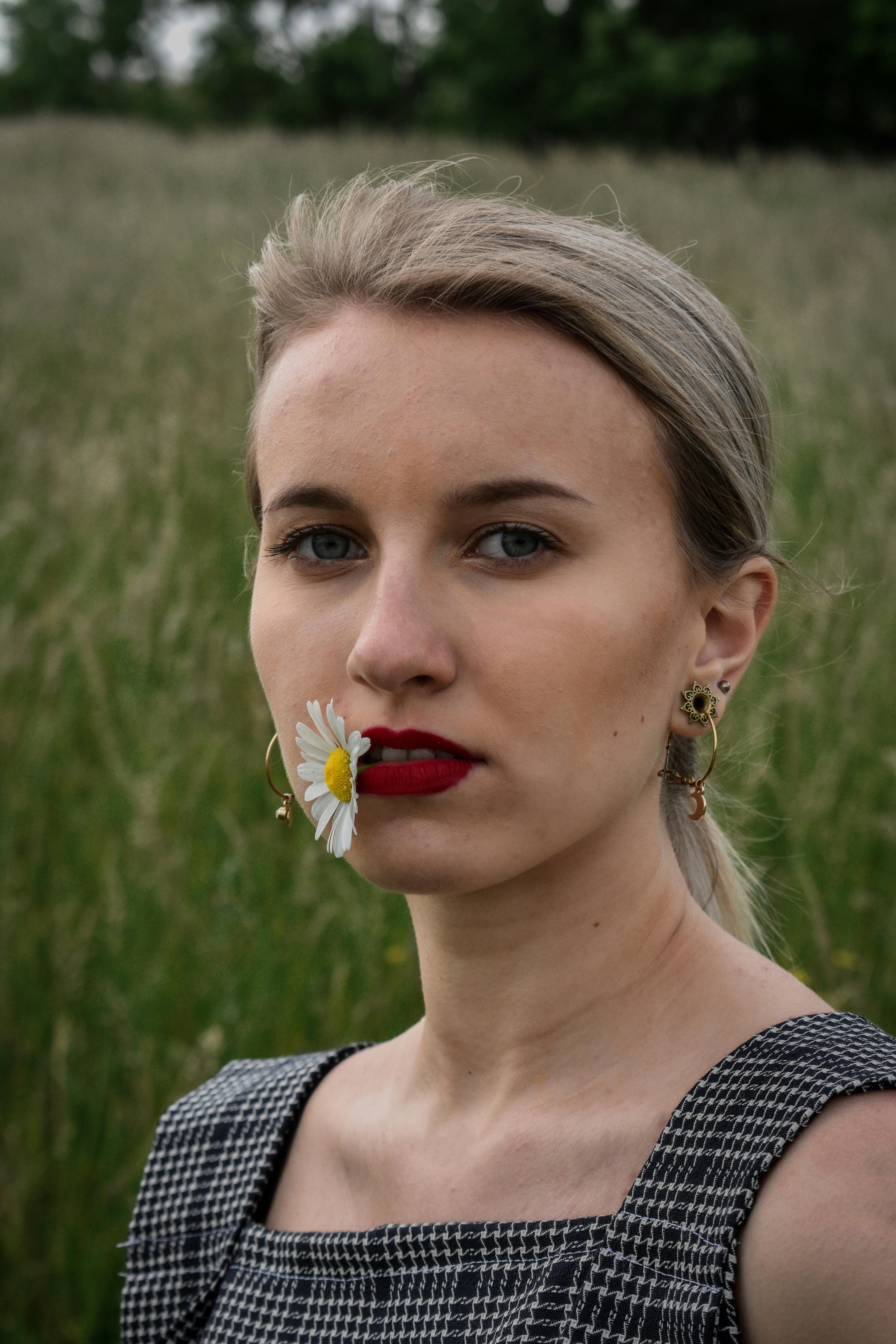 568,422+ Best Free White women Stock Photos & Images · 100% Royalty ...