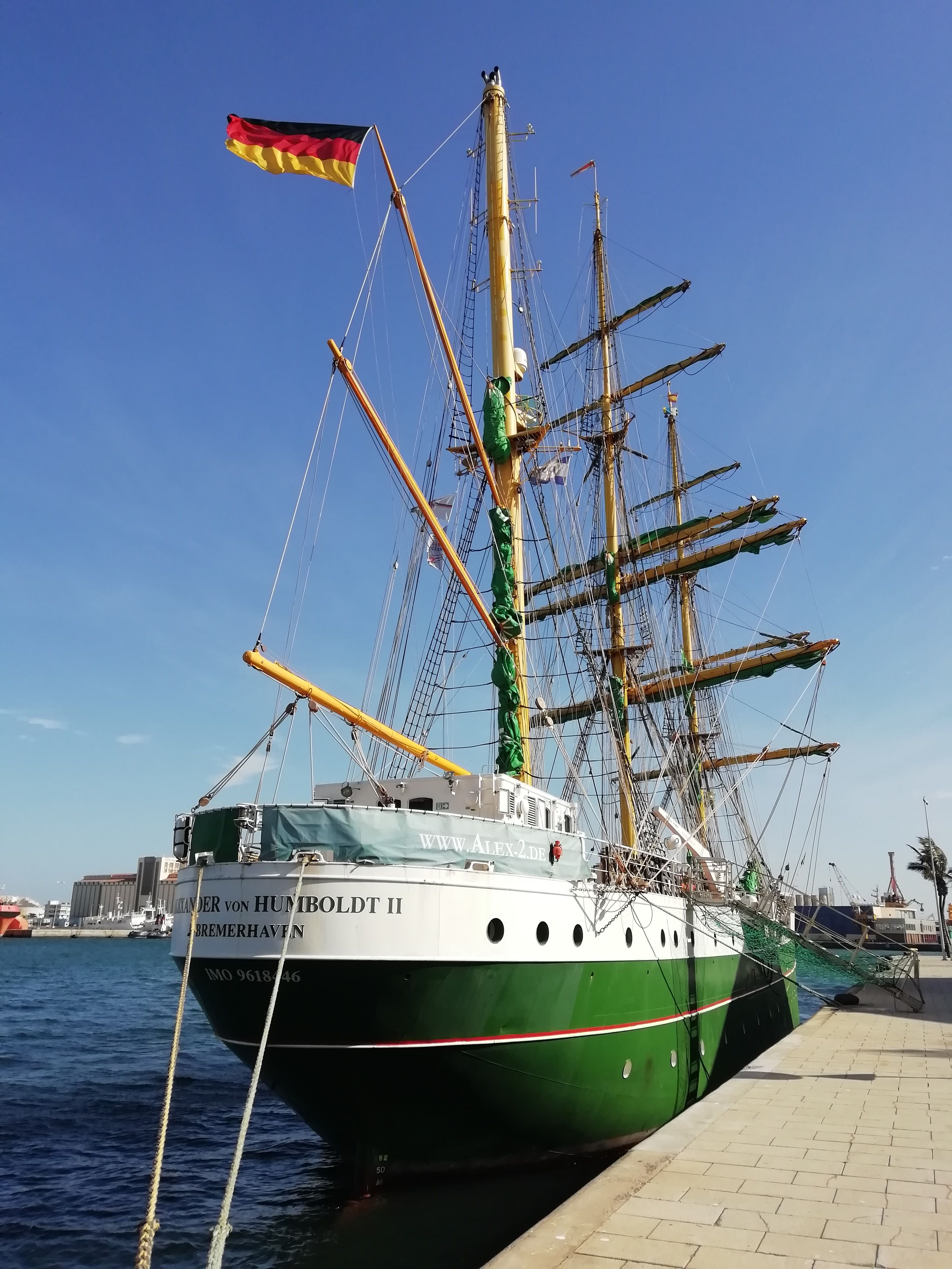 Photo of a Ship · Free Stock Photo