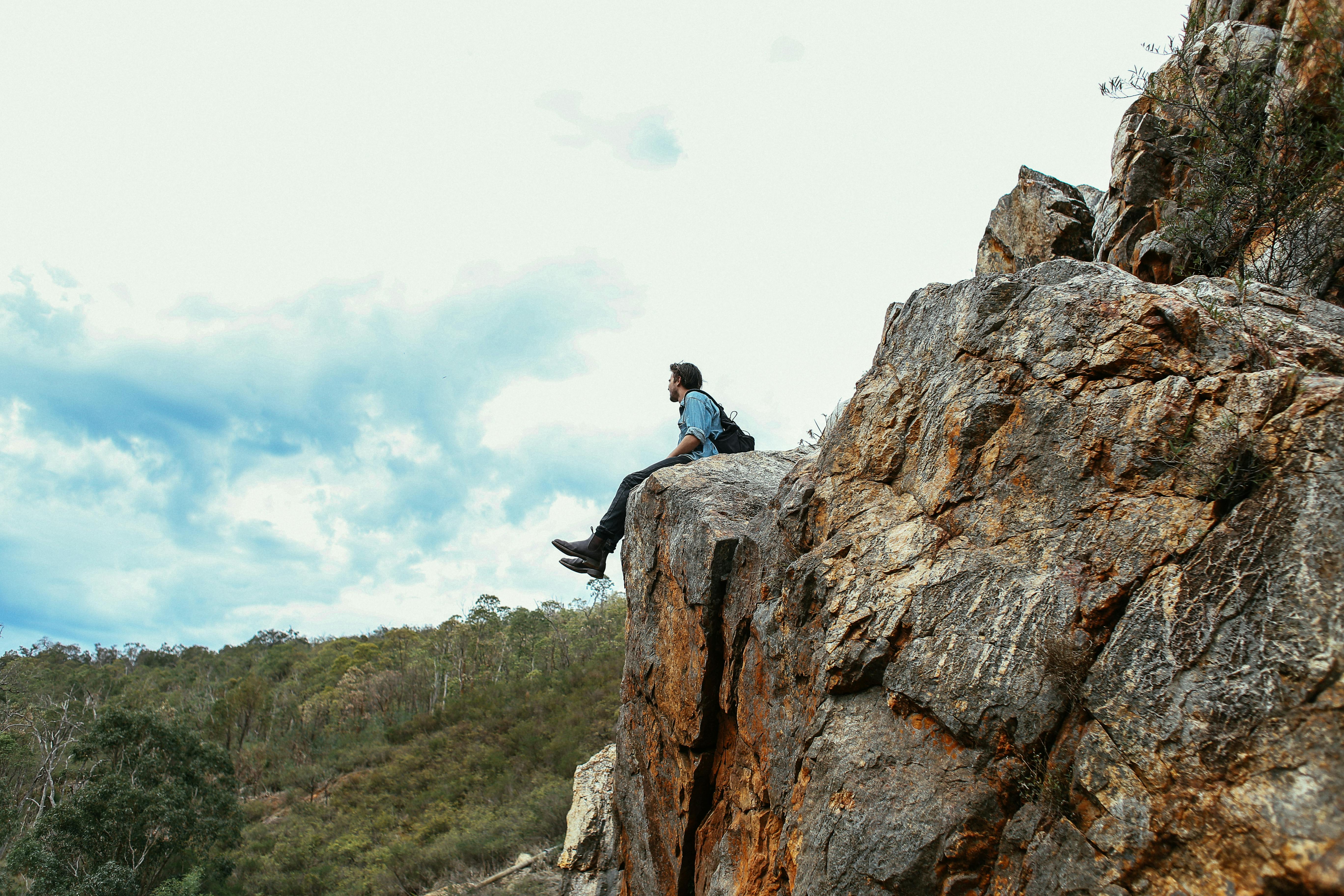 300,000+ Best Man In Nature Photos · 100% Free Download · Pexels Stock ...