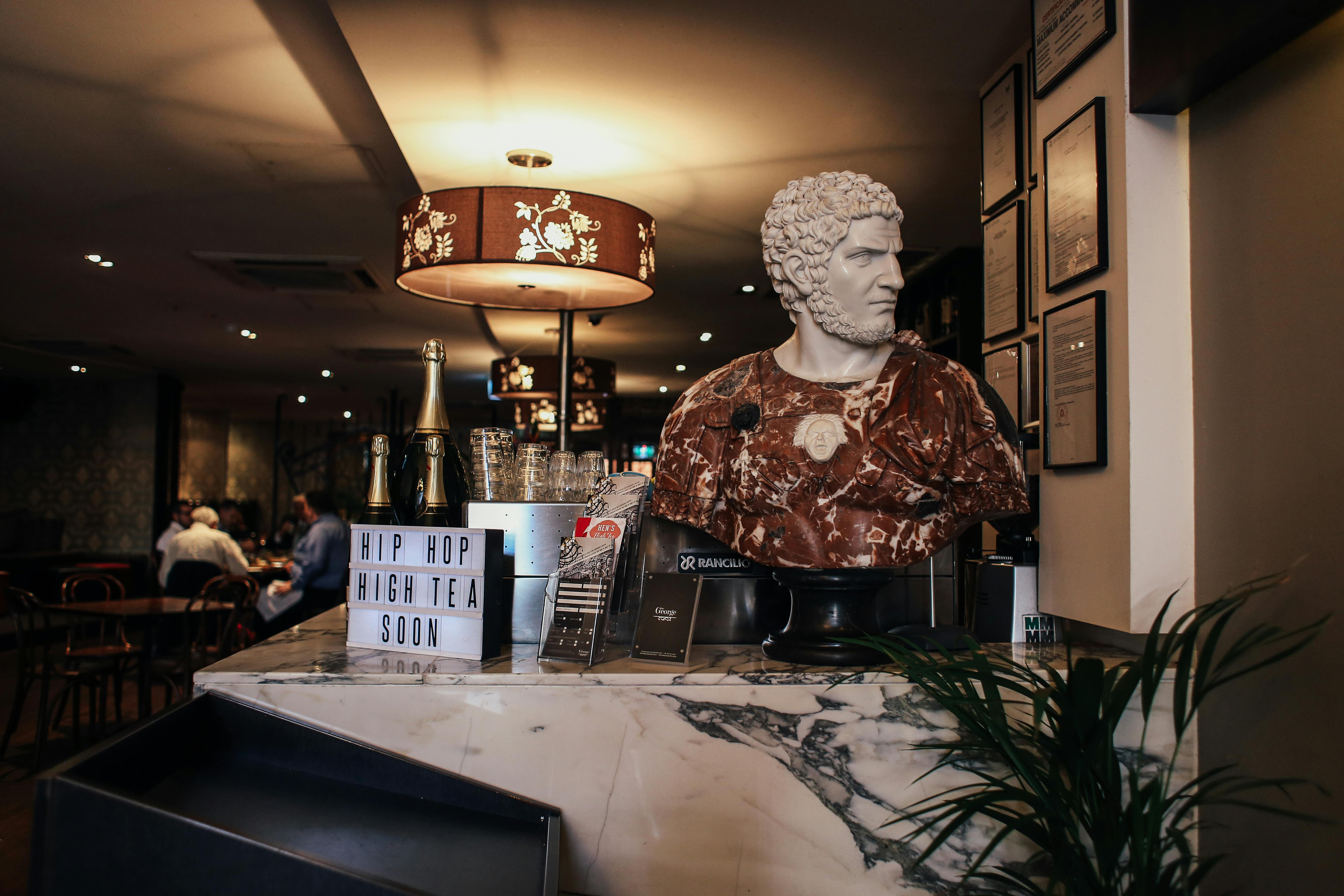 Teddy Bar Statue Photos, Download The BEST Free Teddy Bar Statue Stock ...