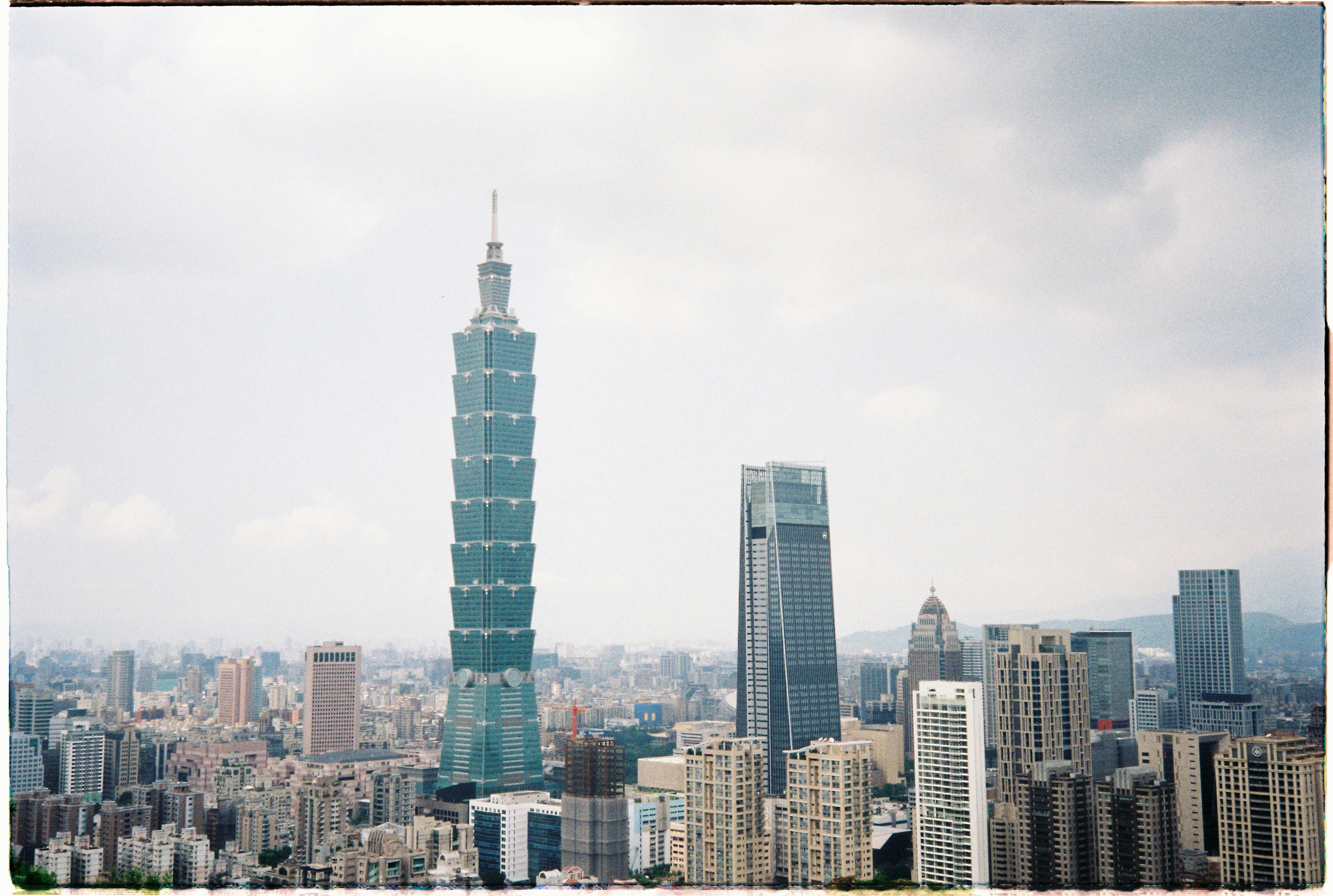 Cityscape with High Towers · Free Stock Photo