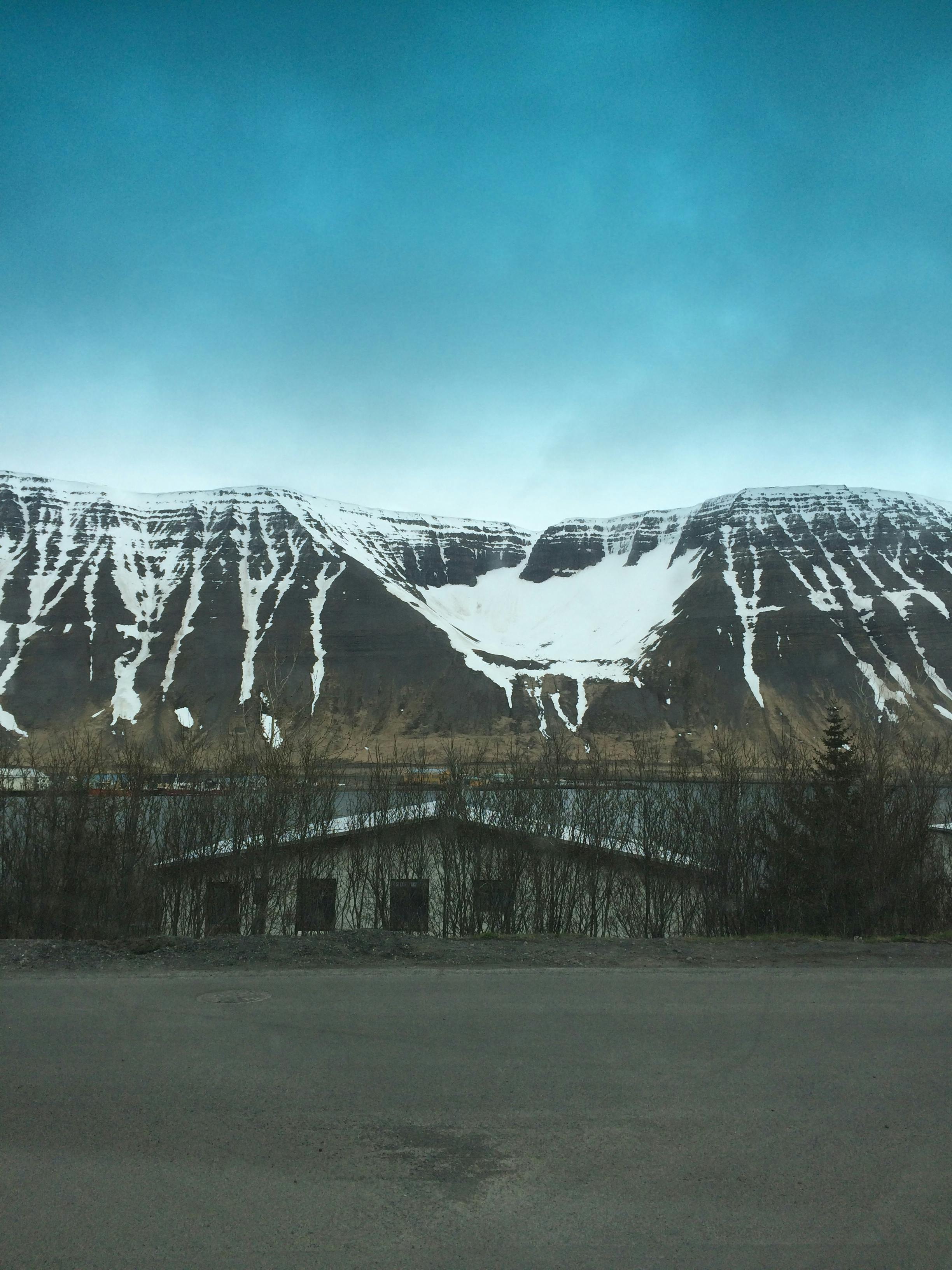 Person Bungee Jumping Over Valley · Free Stock Photo