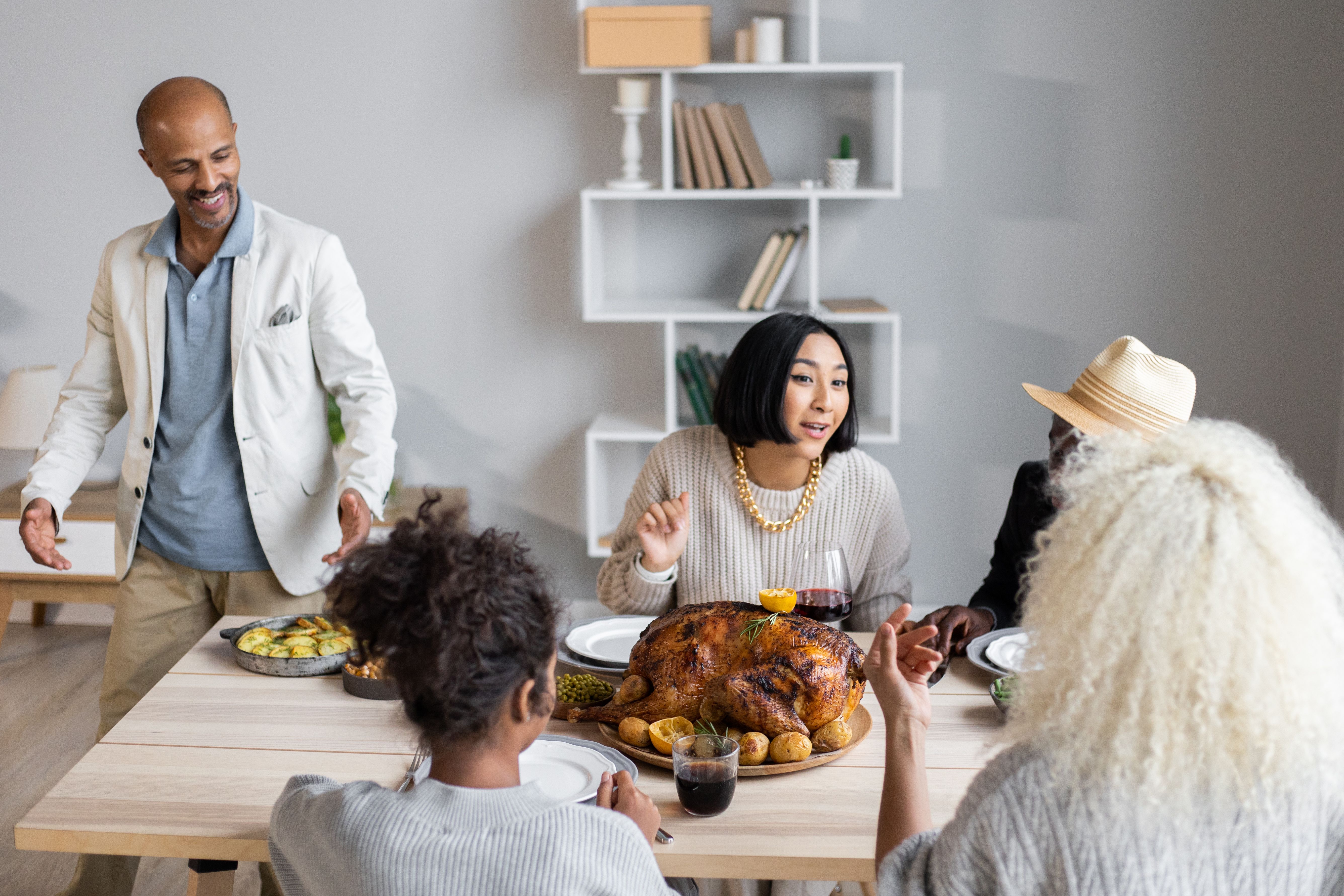 Dinner Talk Photos, Download The BEST Free Dinner Talk Stock Photos ...