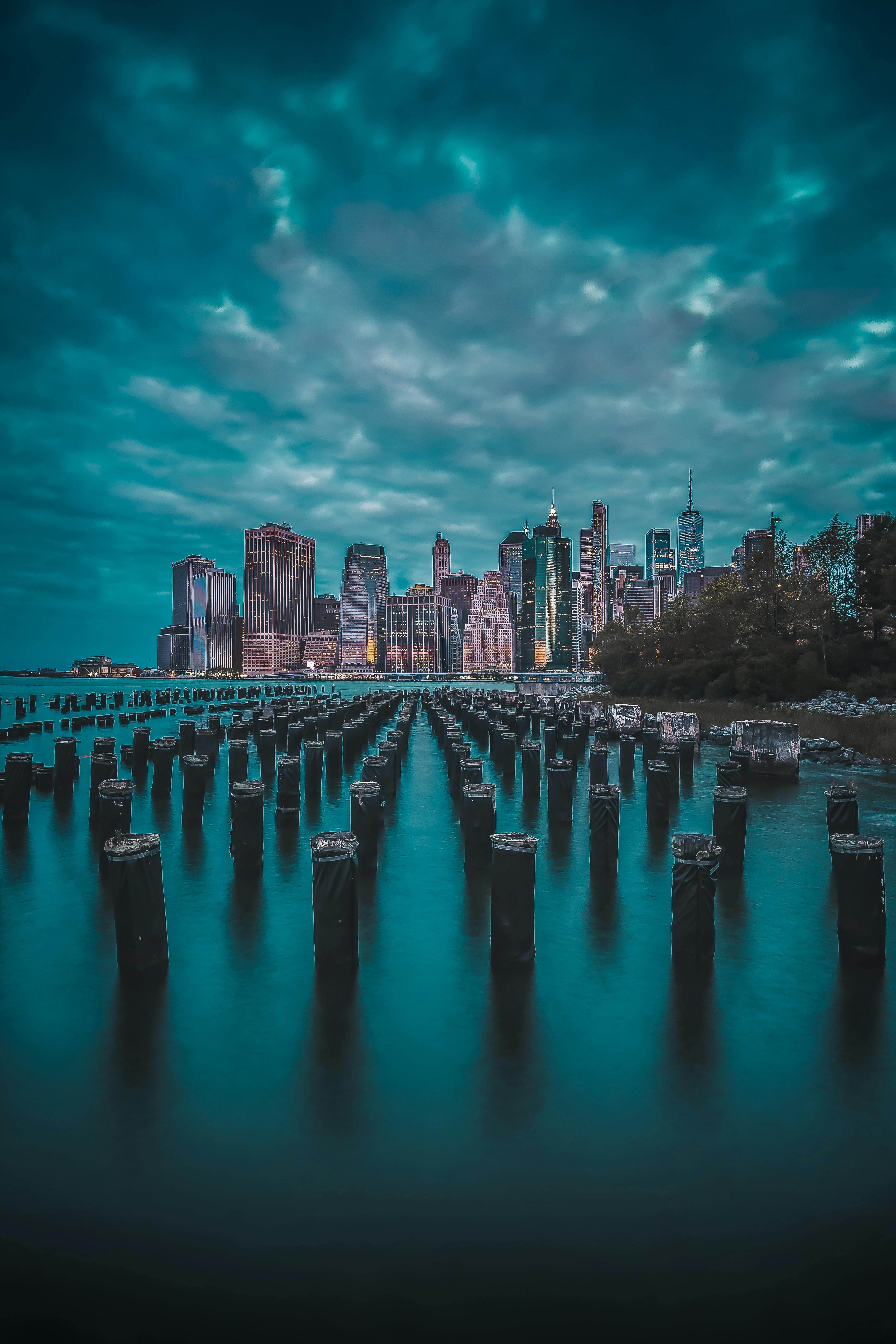 Modern city in overcast weather · Free Stock Photo