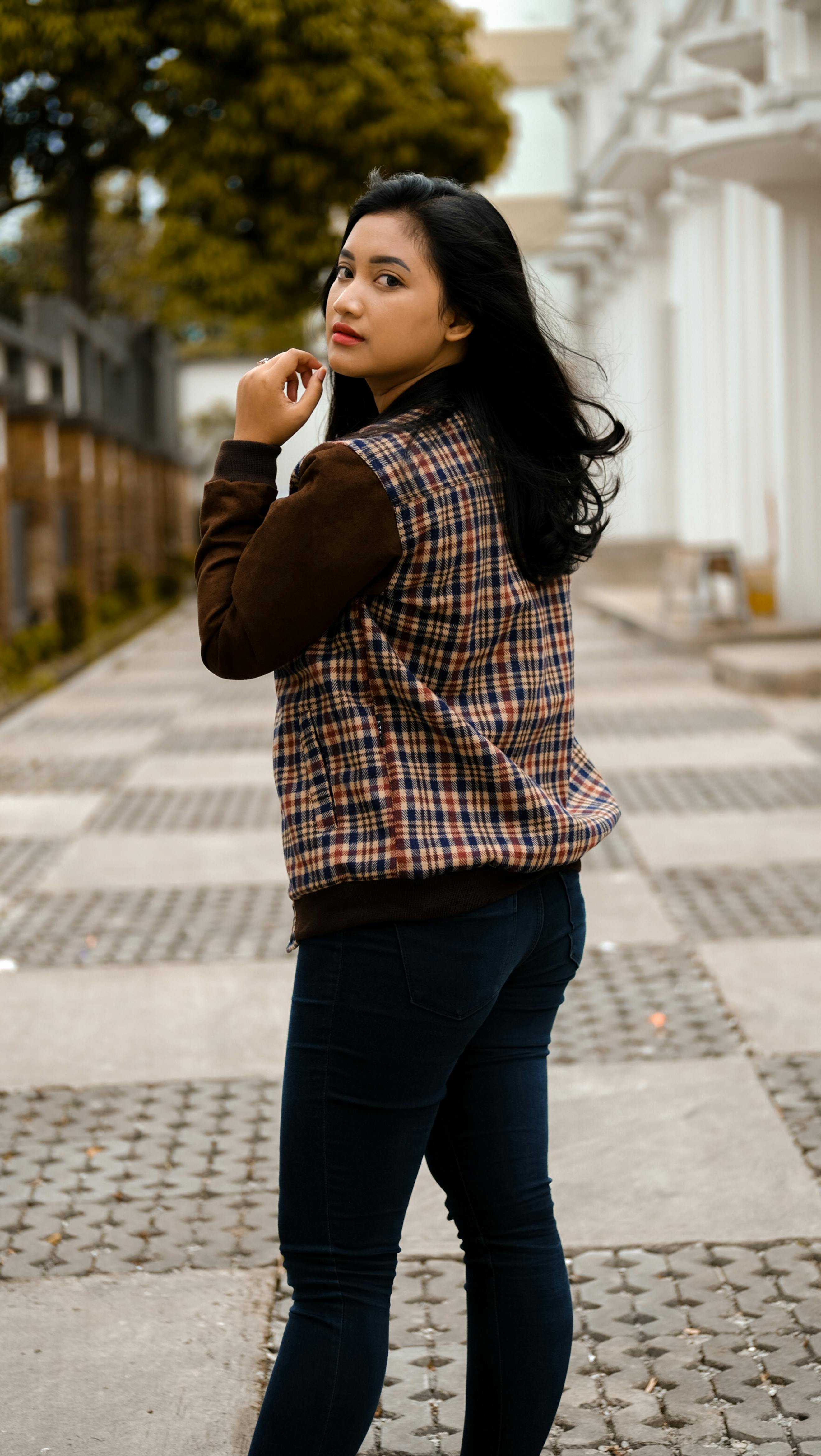 Pans Falling Photos, Download The BEST Free Pans Falling Stock Photos ...