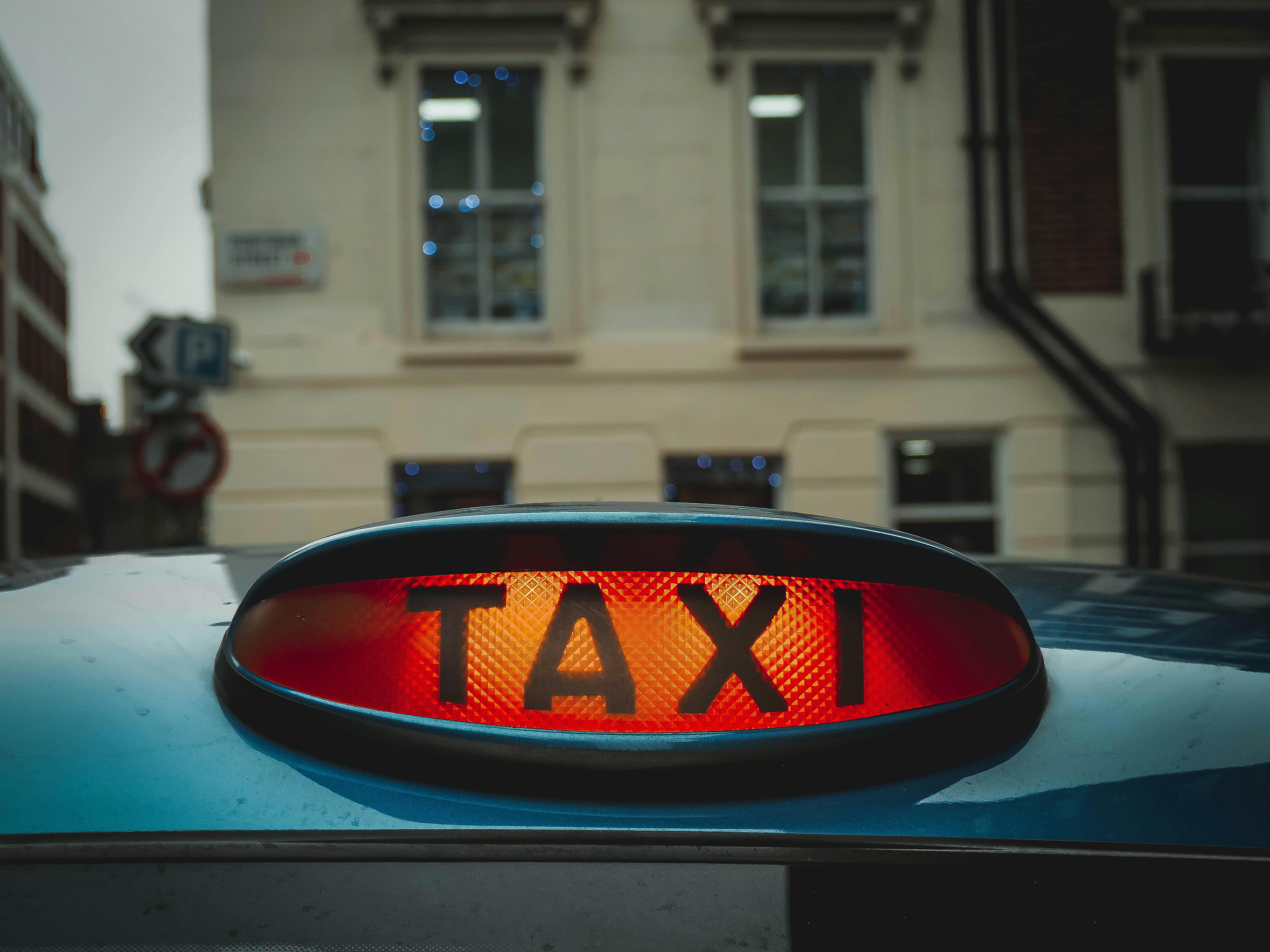 Taxi Sign Photos, Download The BEST Free Taxi Sign Stock Photos & HD Images