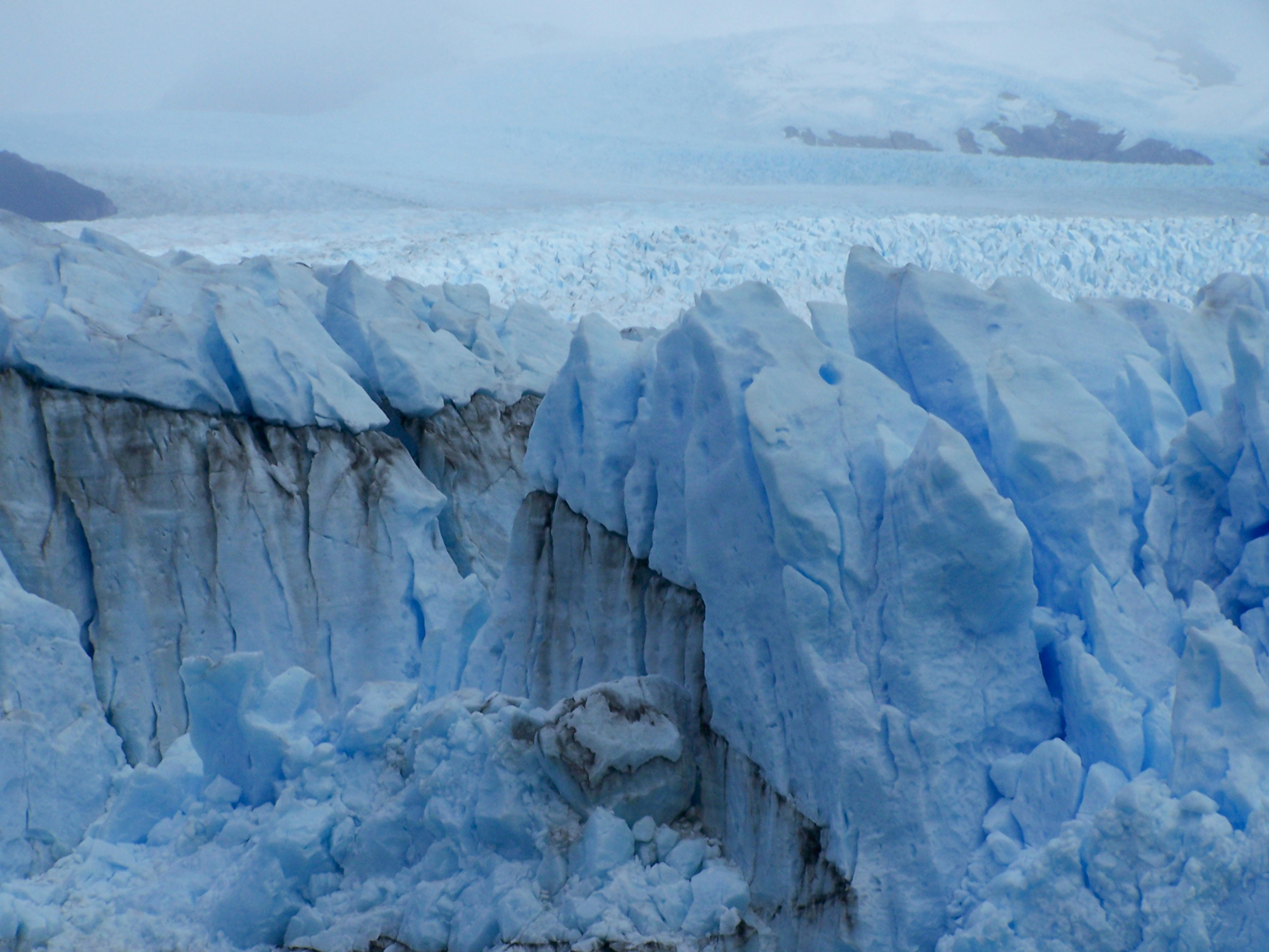 Close-up of Clear Ice Blocks · Free Stock Photo