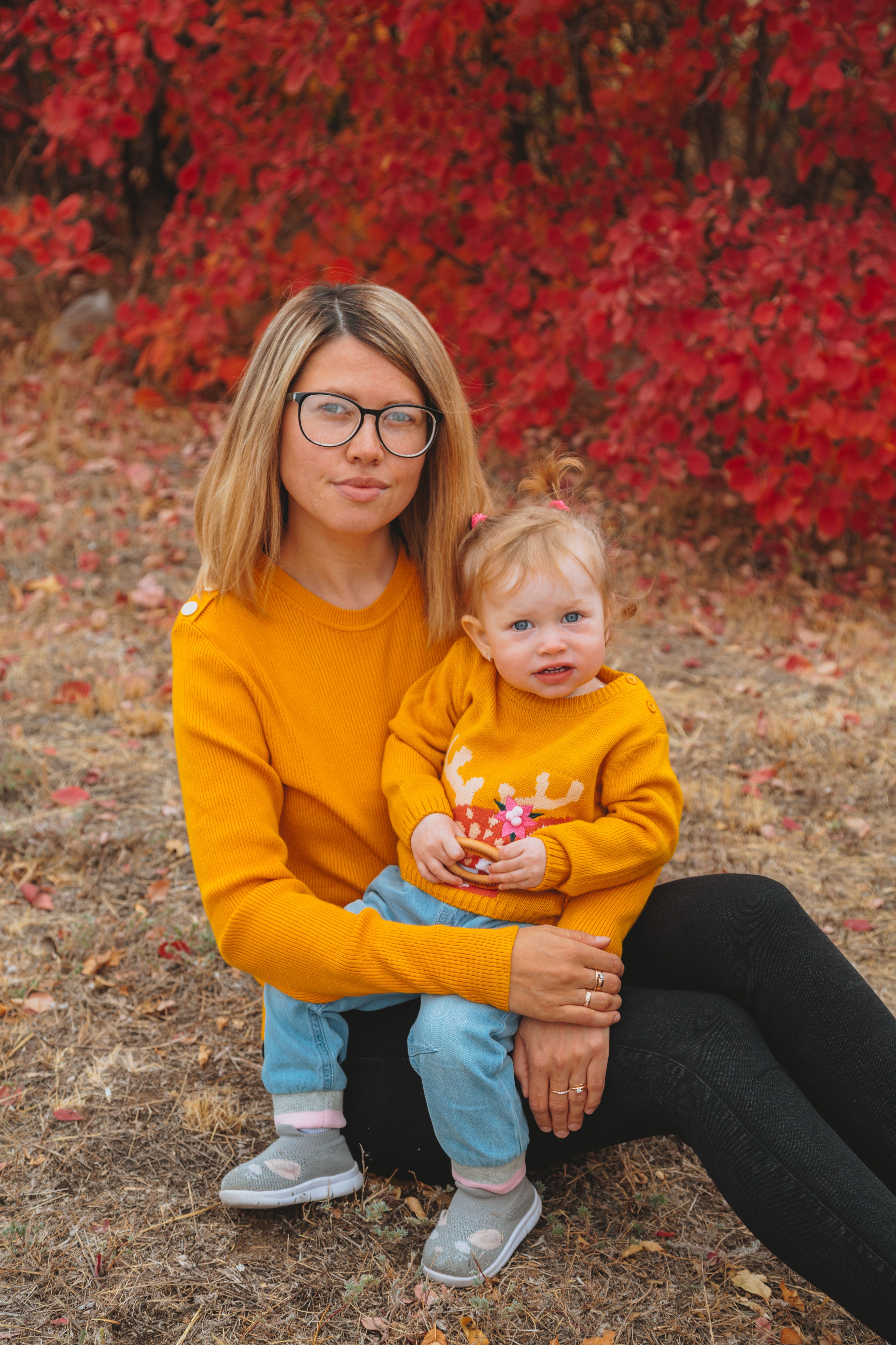 Mum Crouch Hug Photos, Download The BEST Free Mum Crouch Hug Stock ...
