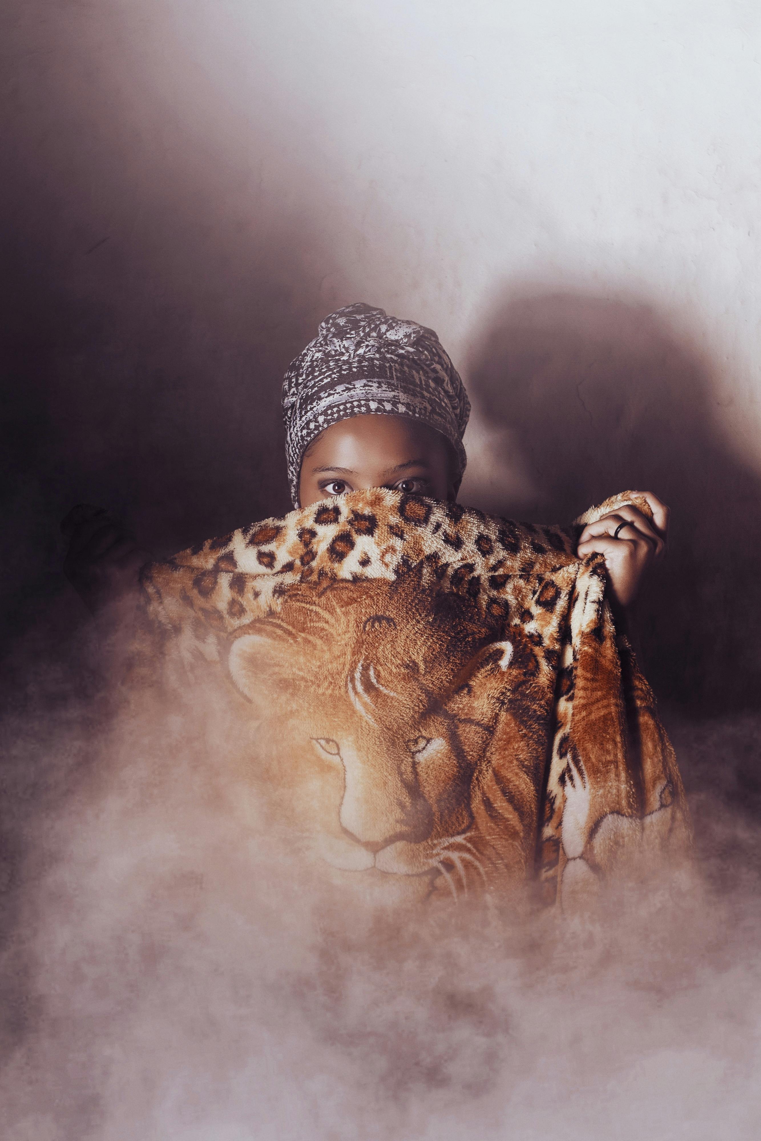 An Smoke Lion Photos, Download The BEST Free An Smoke Lion Stock Photos ...