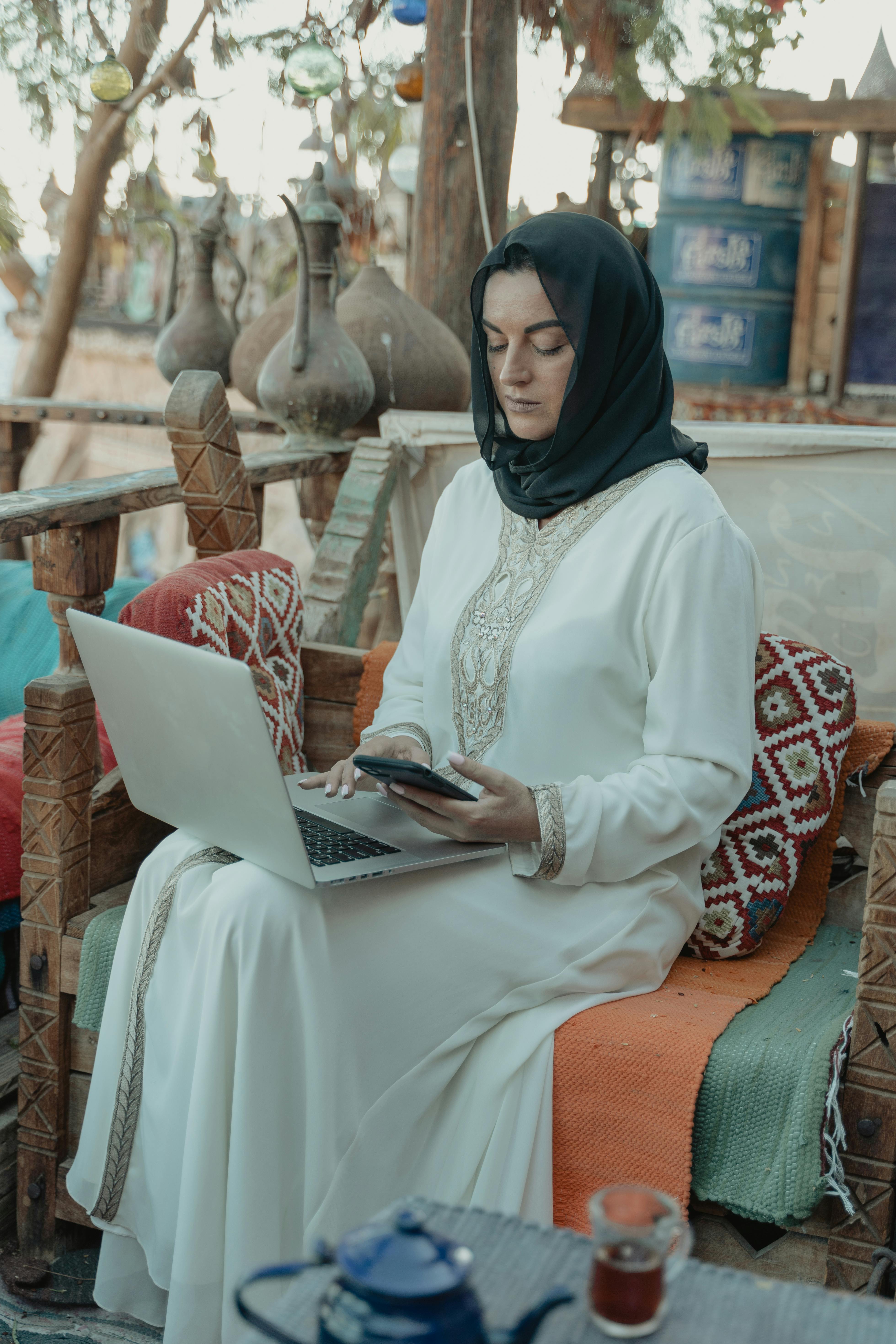 People Using Technology In Rural Areas Photos, Download The BEST Free ...