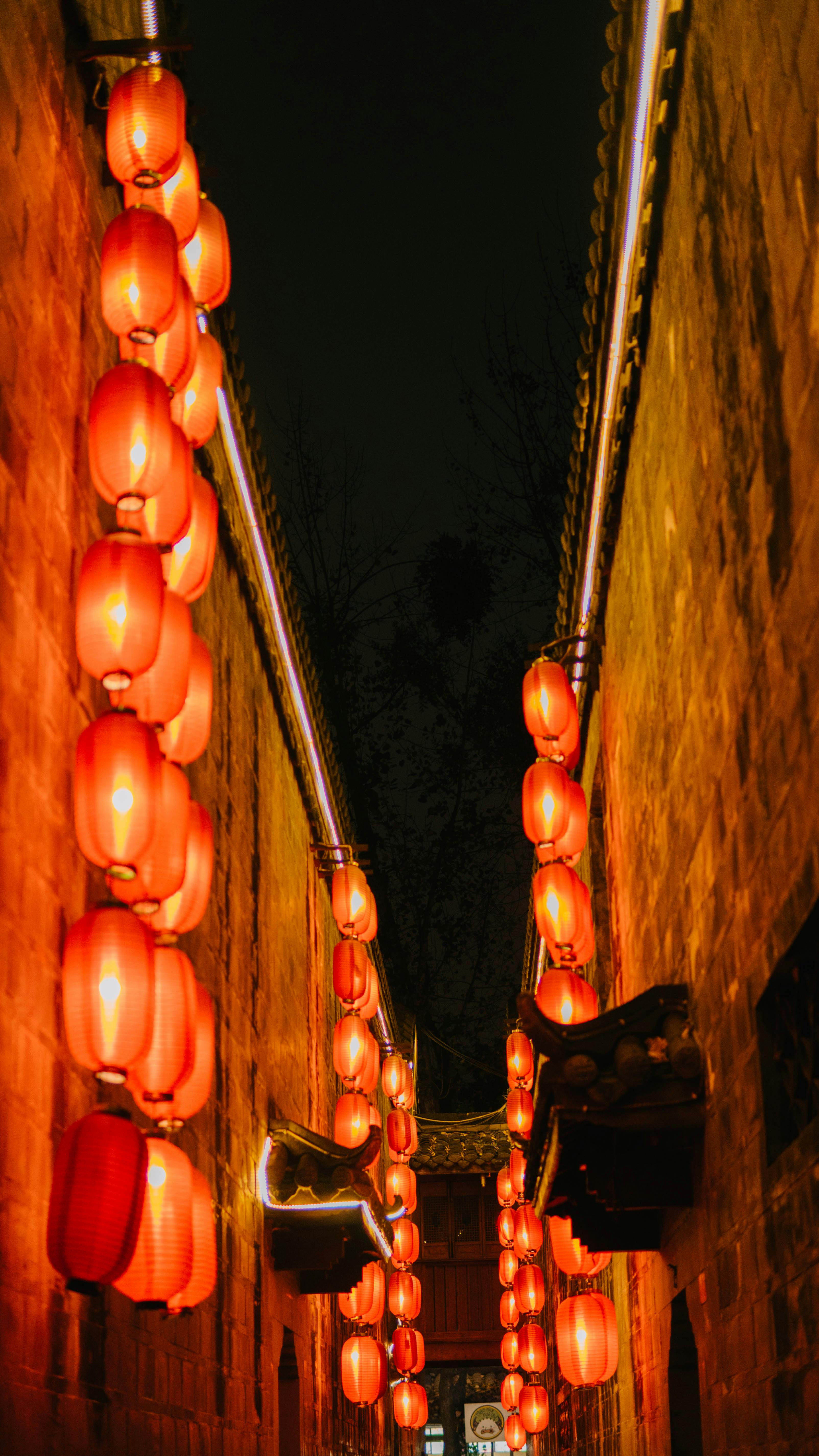 Hanging Red Lanterns · Free Stock Photo