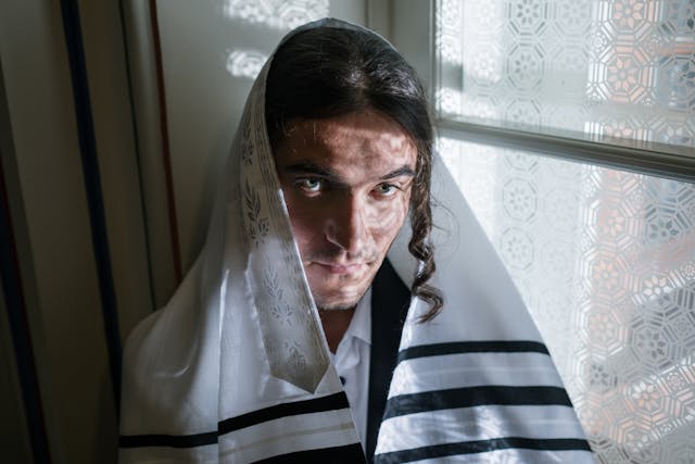 Exploring the Genealogy of the Rothschild family History