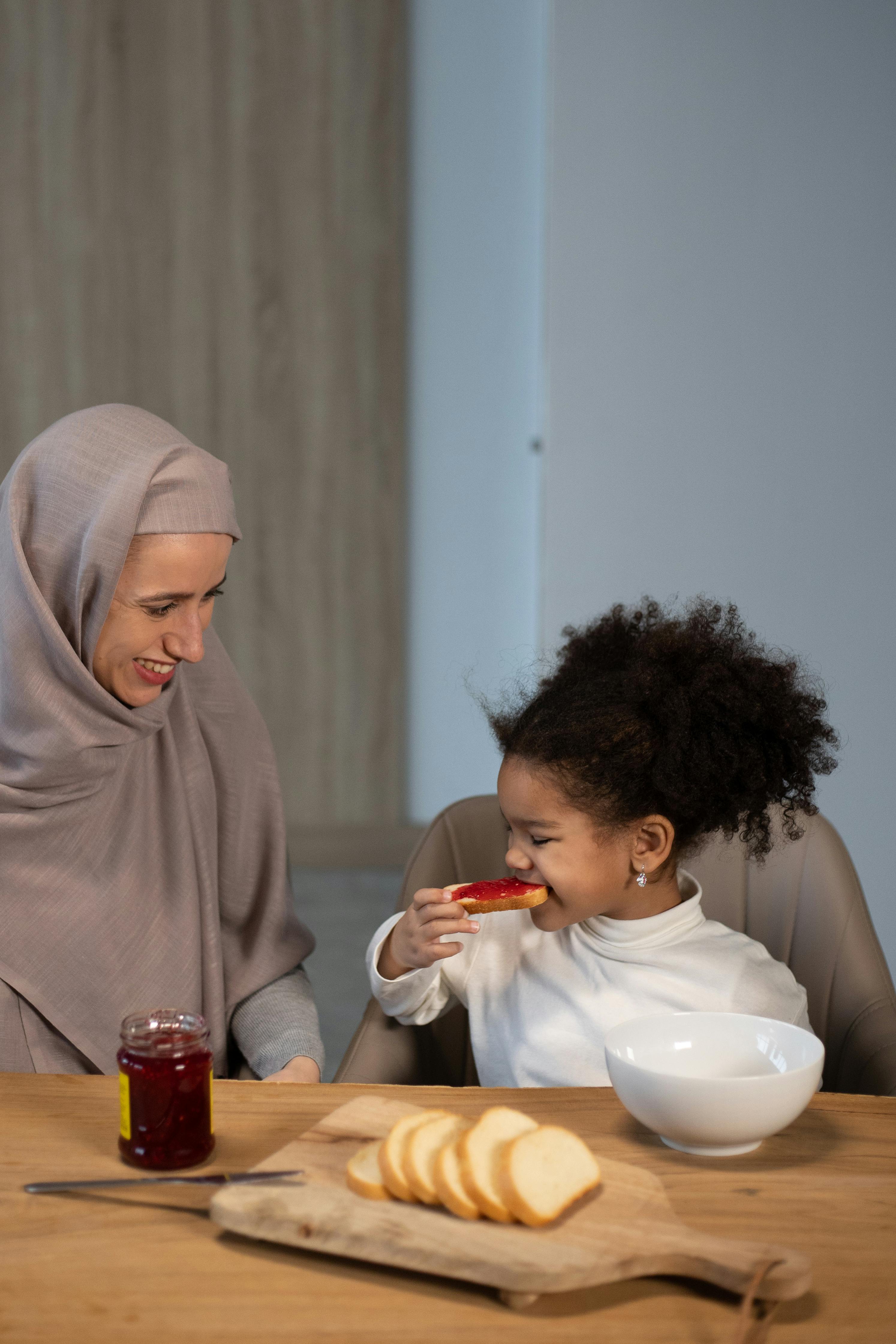 Muslim Mothers Photos, Download The BEST Free Muslim Mothers Stock ...
