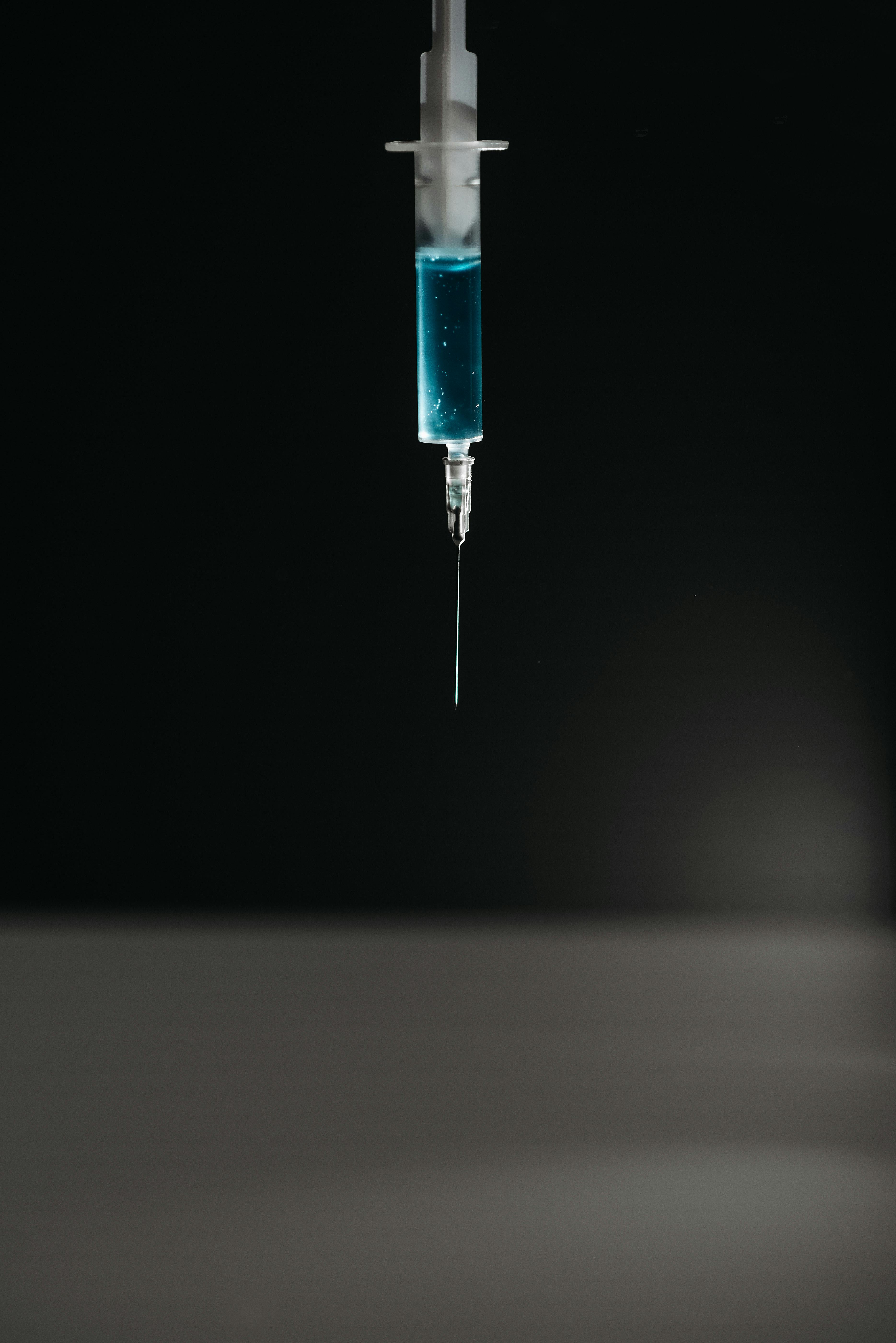 Reation Experiment Dark Blue Background Photos, Download The BEST Free ...