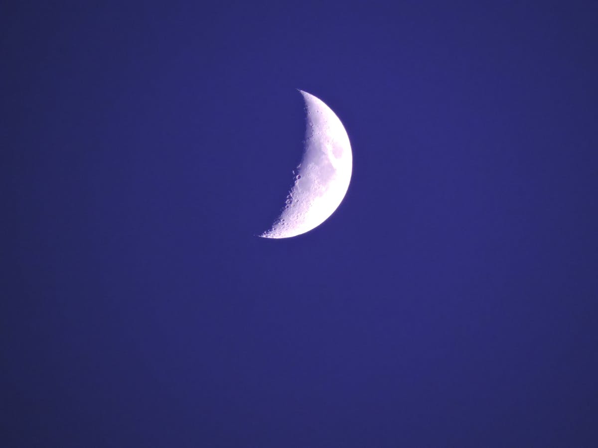 Crescent Moon Photos, Download The BEST Free Crescent Moon Stock Photos ...