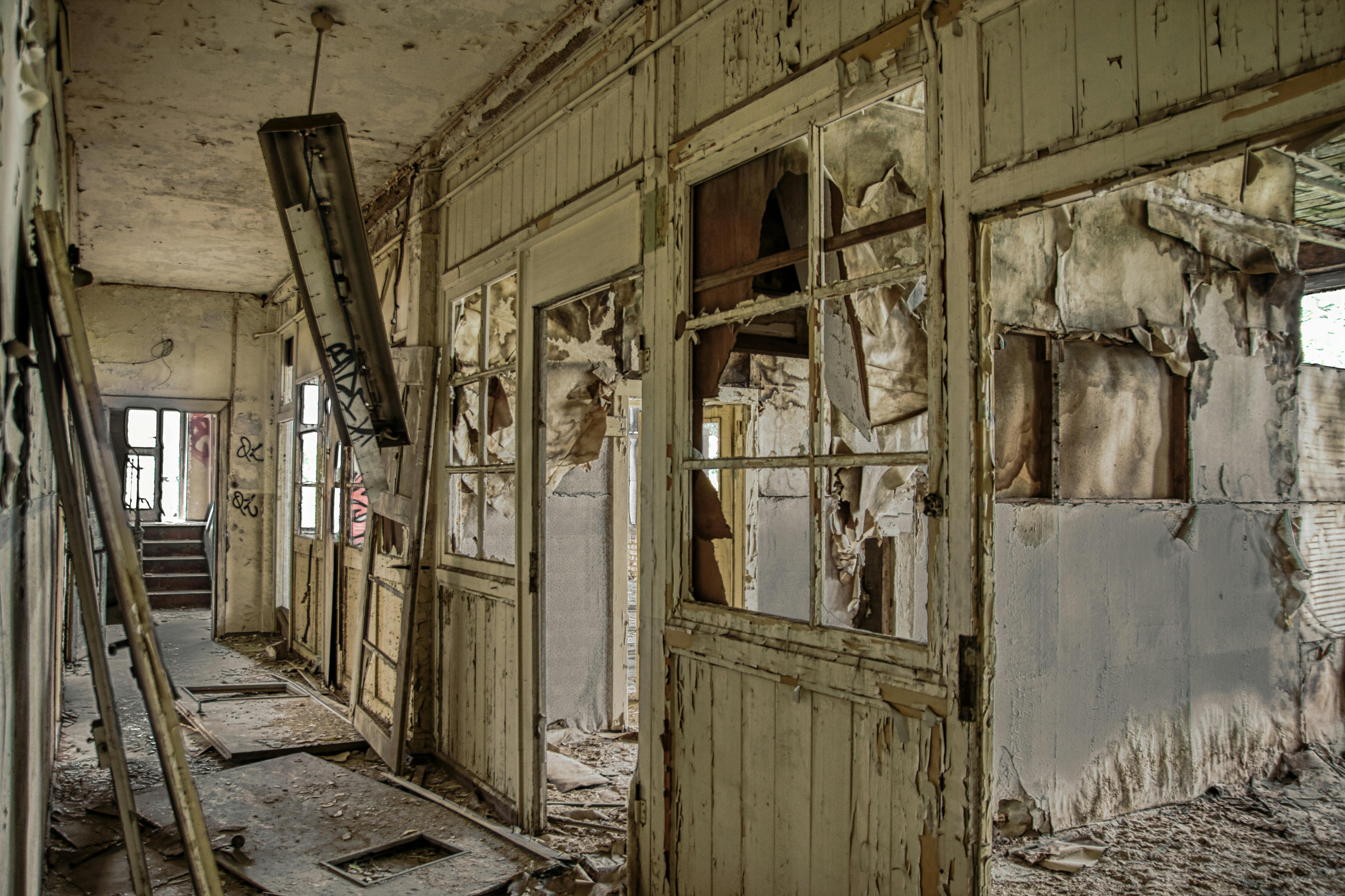 Interior of Broken and Abandoned Building · Free Stock Photo