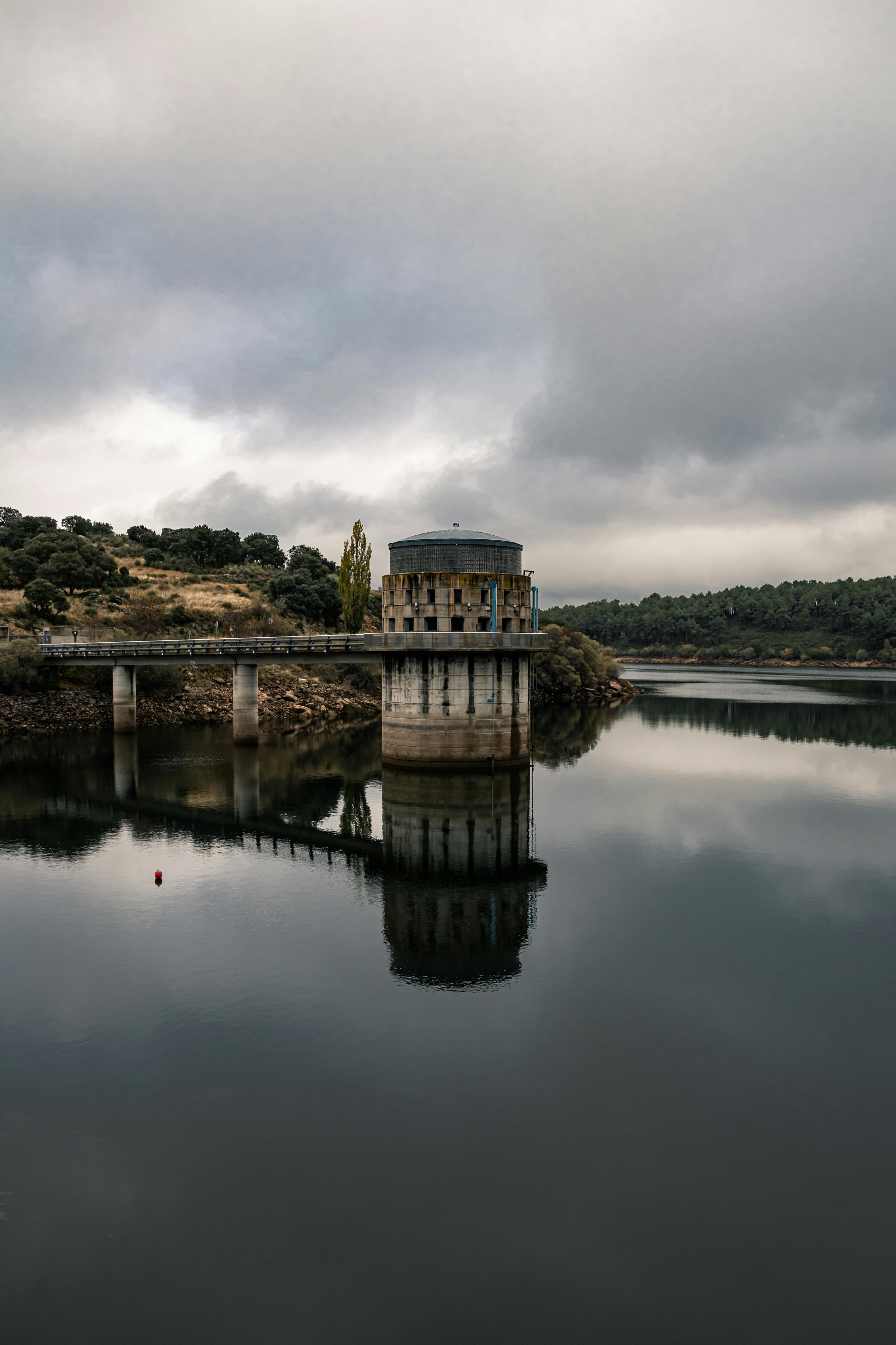 El Villar Dam and Reservoir in Madrid, Spain · Free Stock Photo