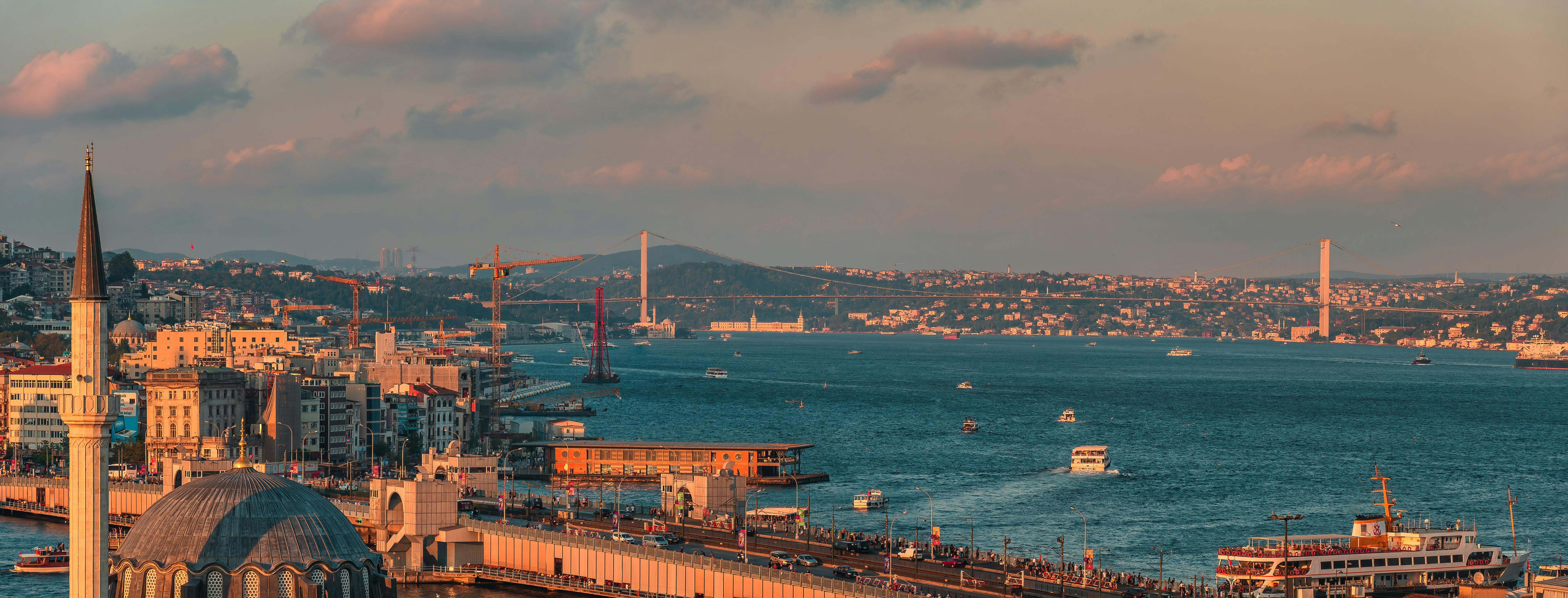 Aerial View of City Buildings Near the Ocean · Free Stock Photo