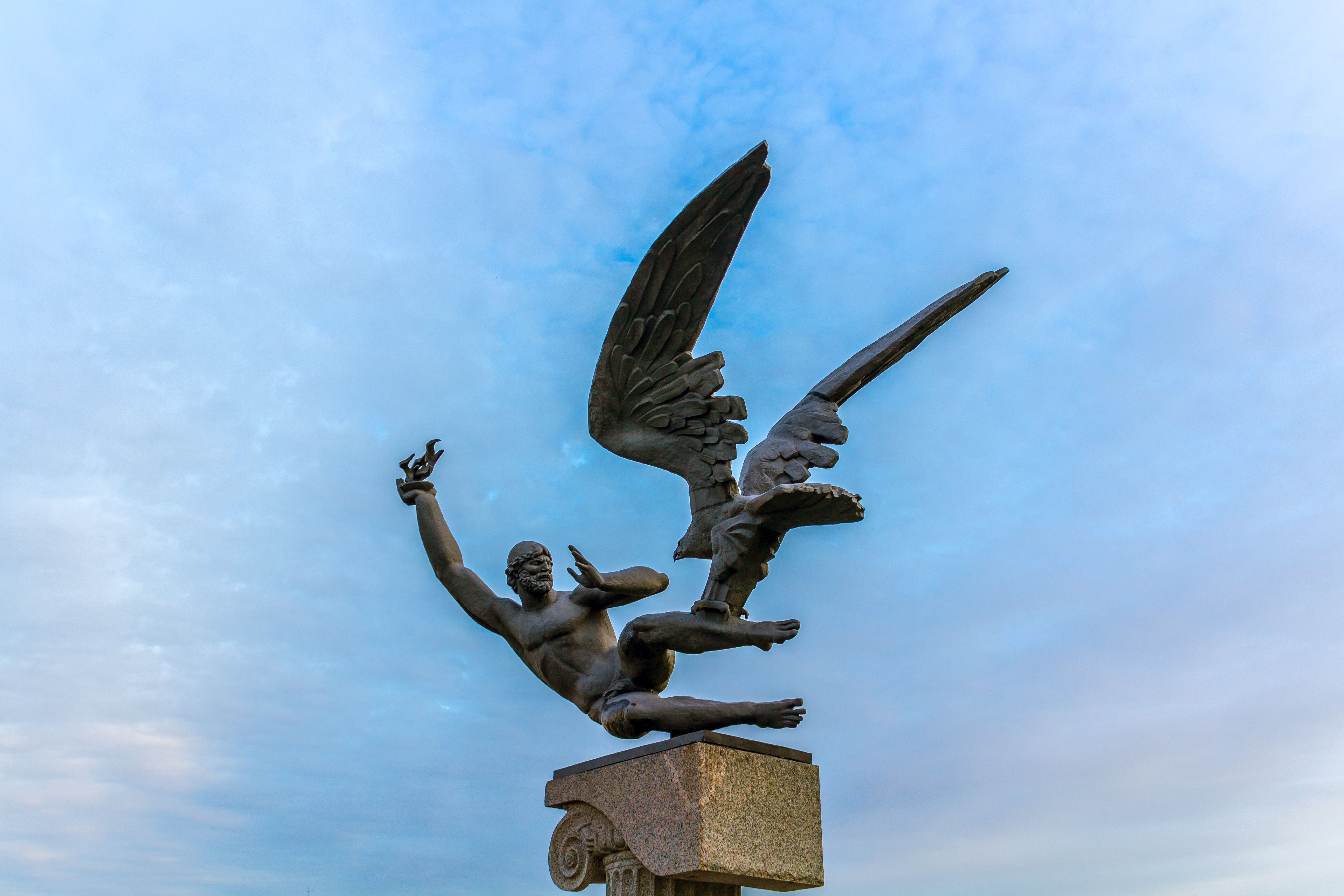 Feather Statue Photos, Download The BEST Free Feather Statue Stock ...