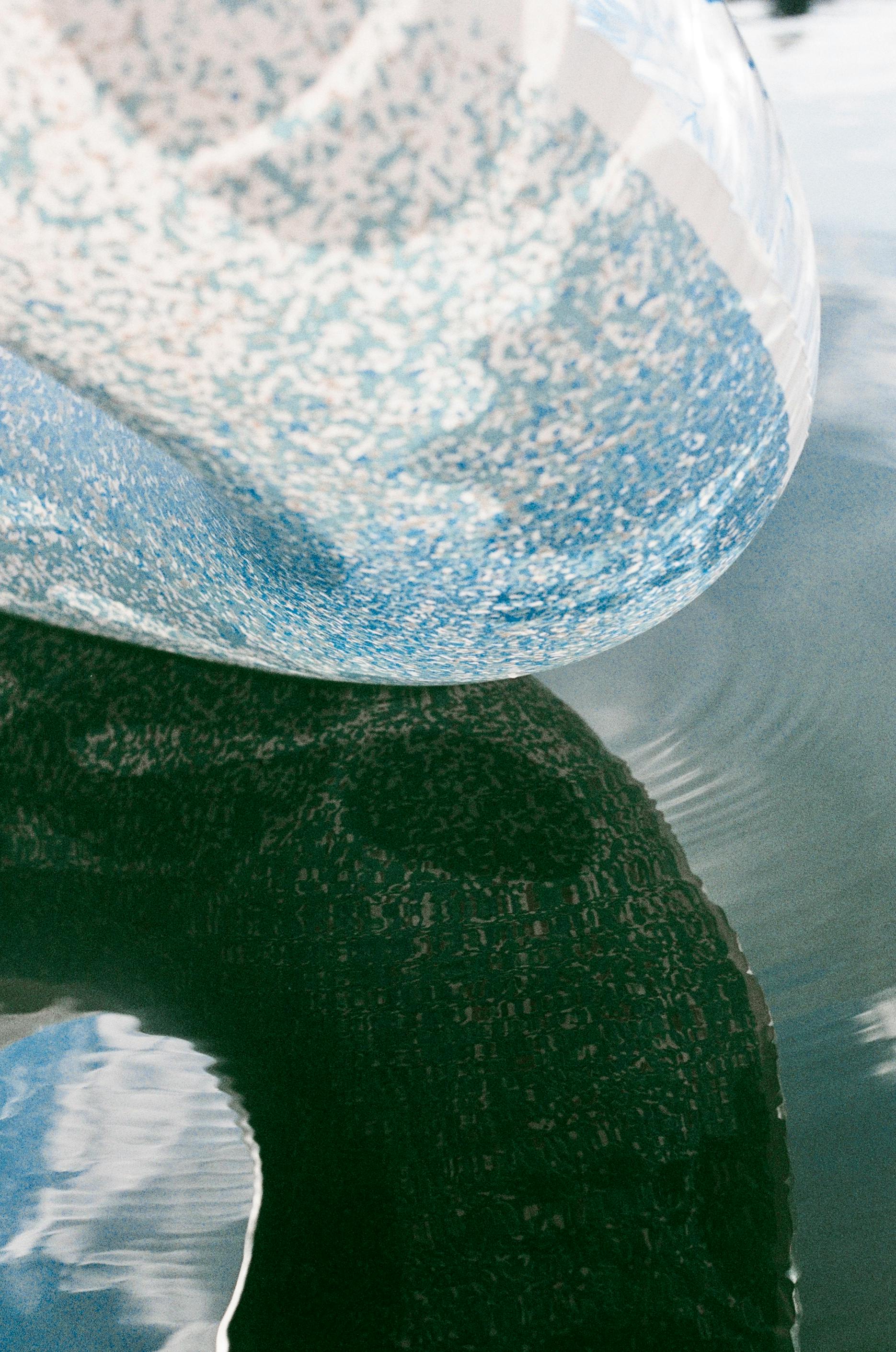 Pool Floatie Photos, Download The BEST Free Pool Floatie Stock Photos ...