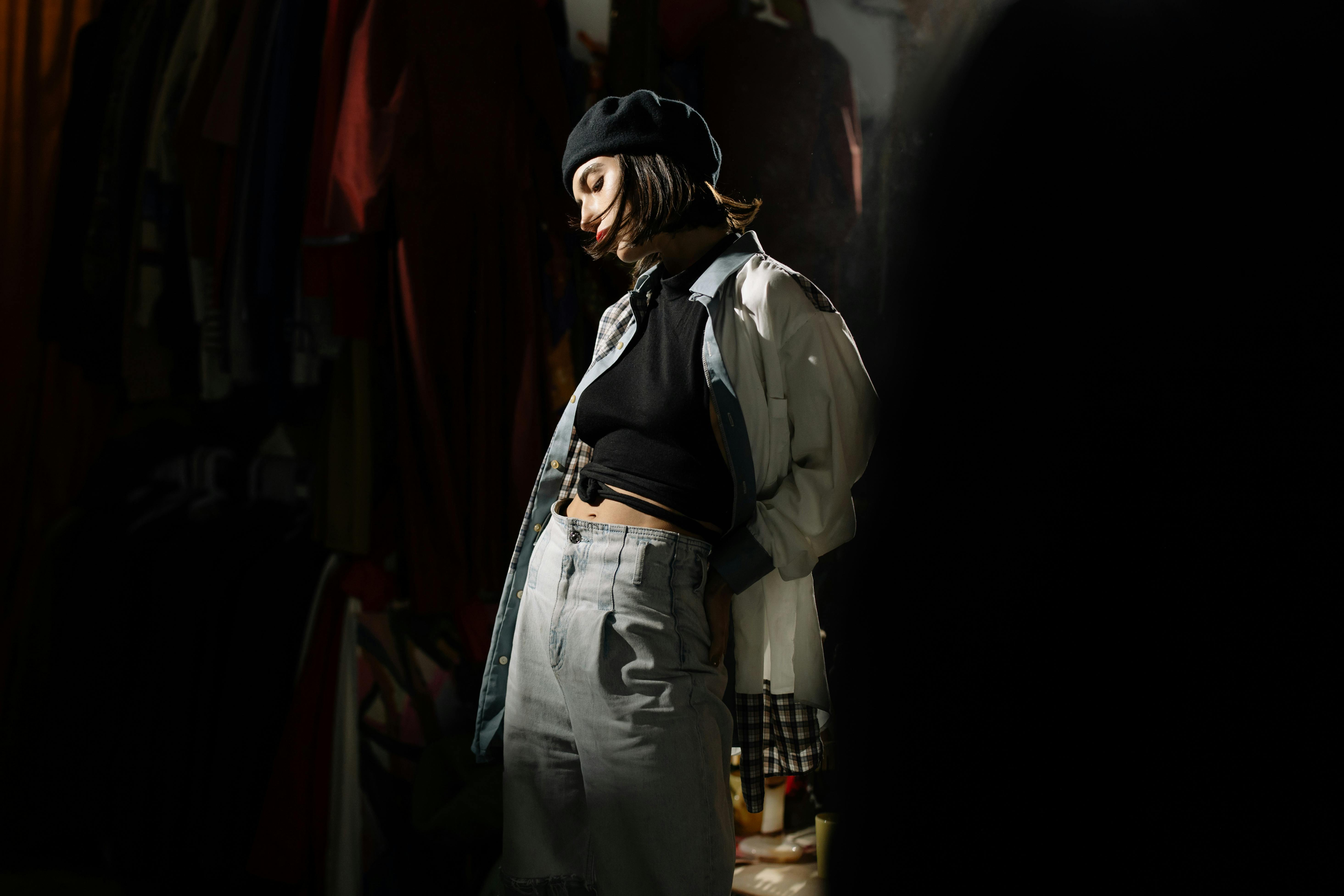 Model Weared A Fashion Cloth Retro Colorfull Photos, Download The BEST ...