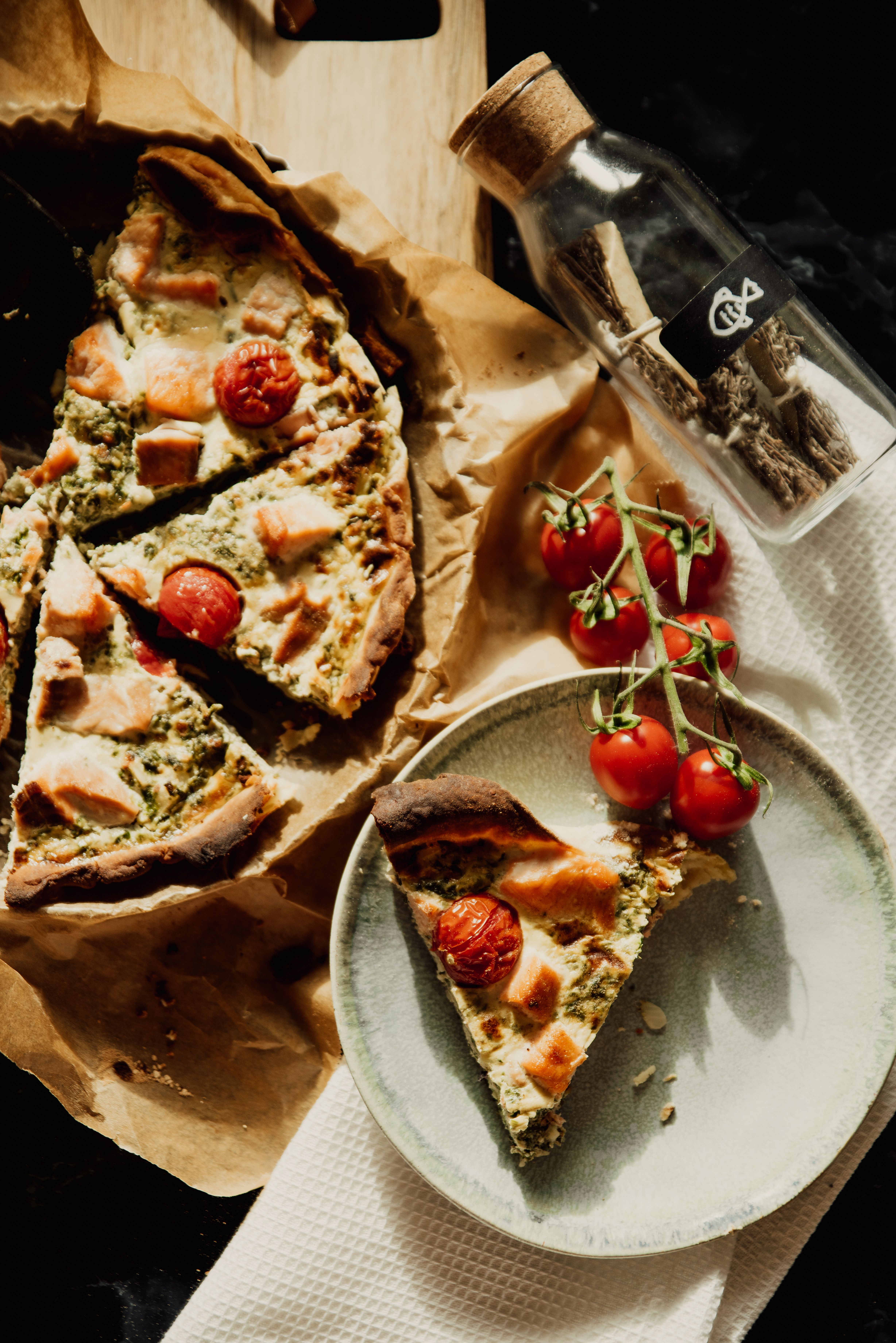Close-Up Shot of Delicious Pizza · Free Stock Photo