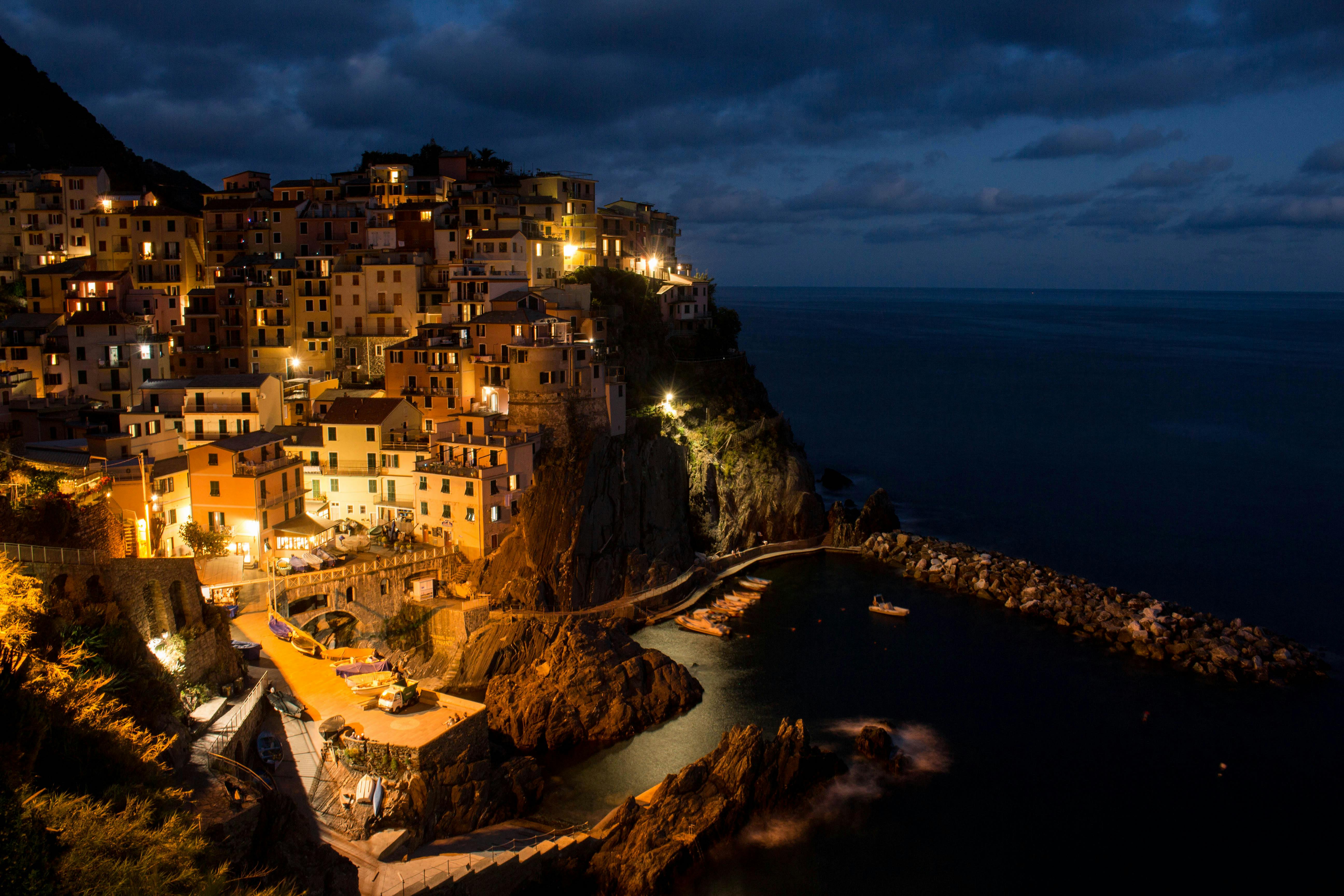 Town on Cliff at Night · Free Stock Photo