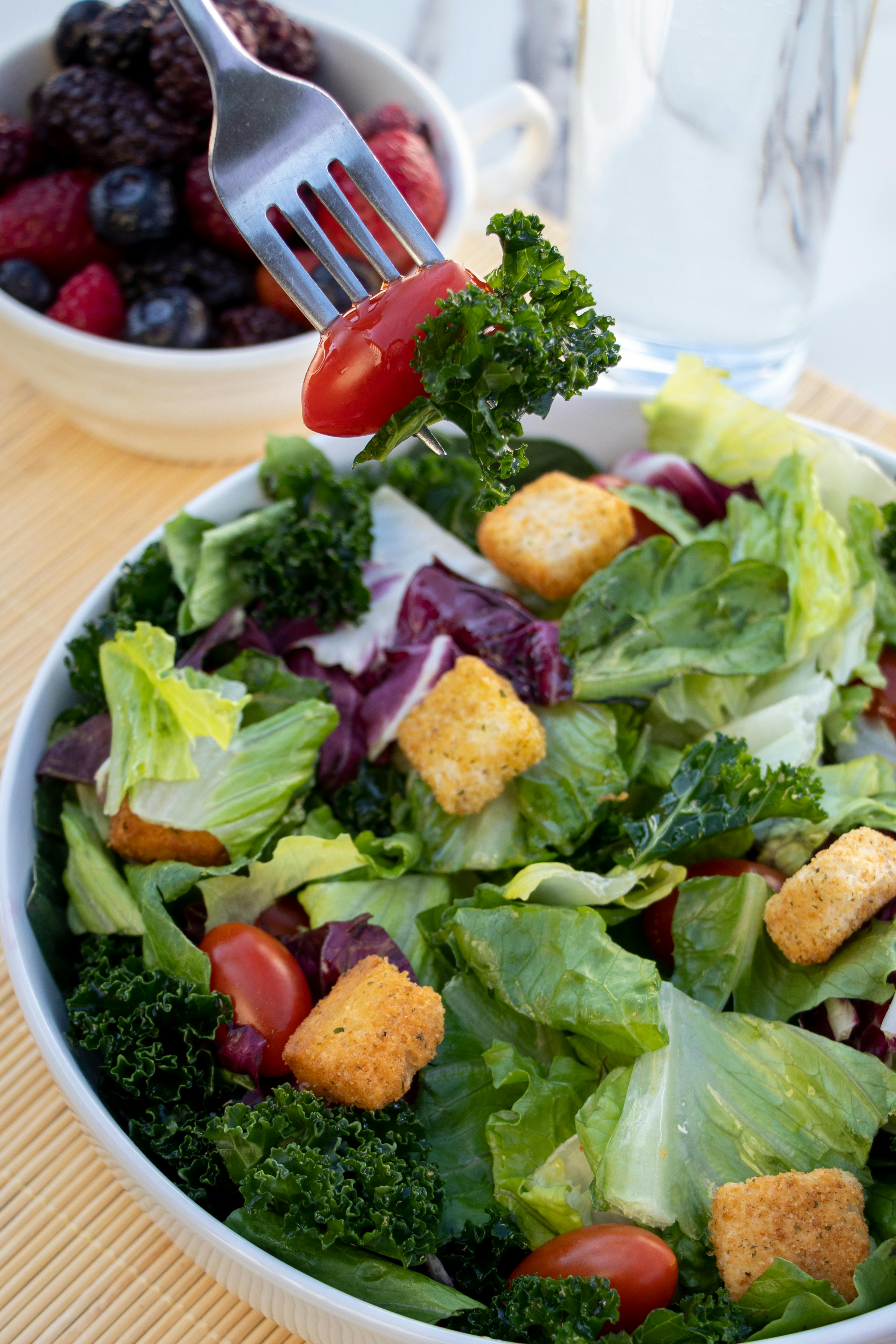 Food On Table Photos, Download The BEST Free Food On Table Stock Photos ...