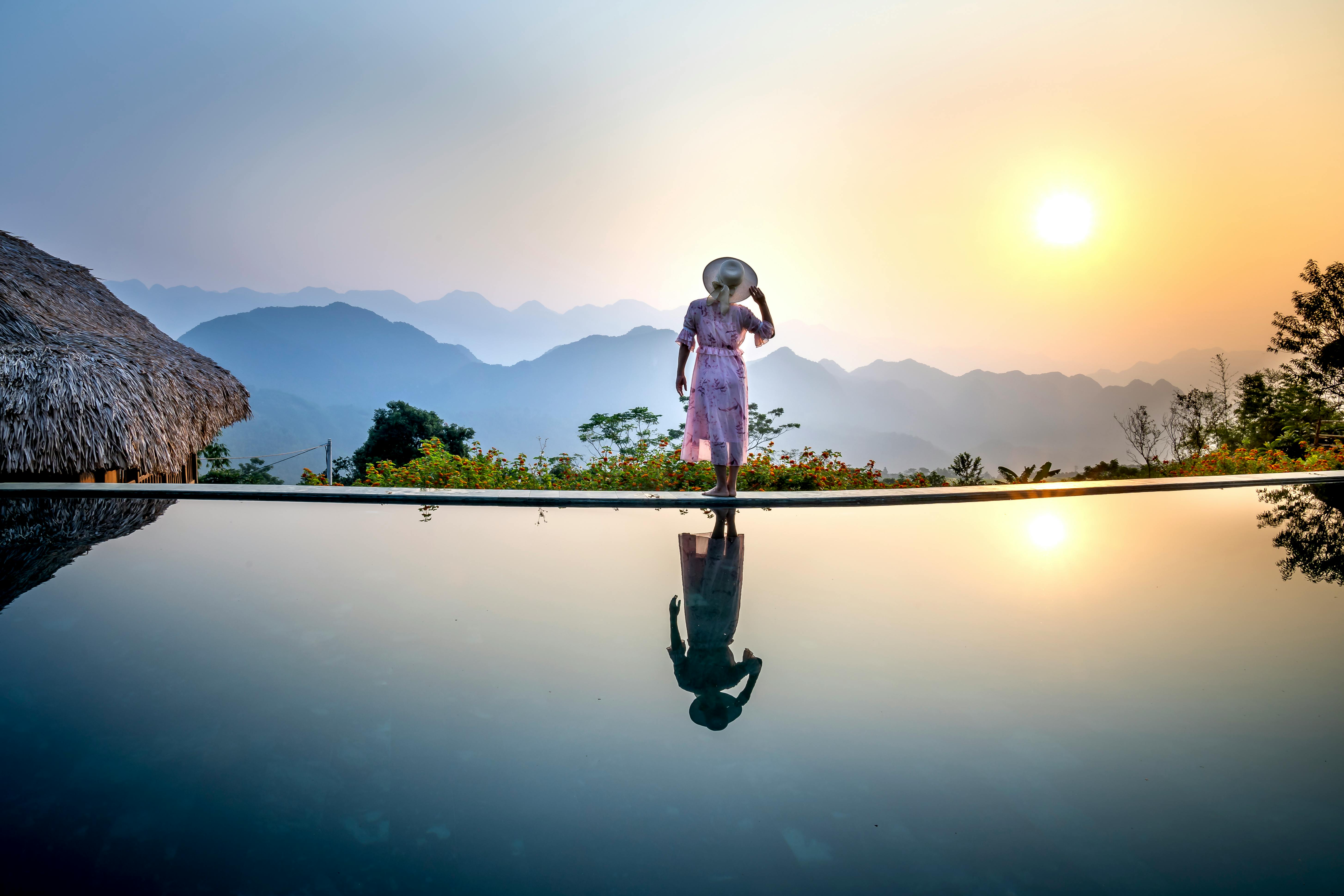 Back Side Lady In Pool With Dress Photos, Download The BEST Free Back ...