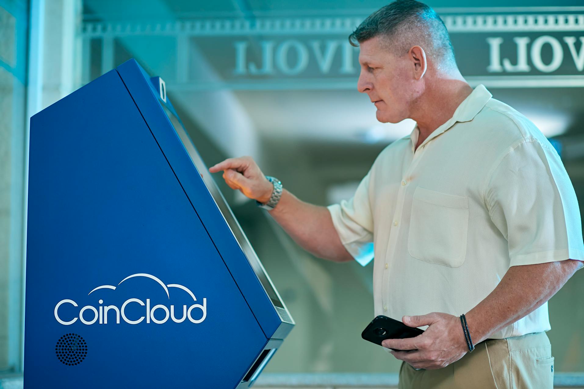 Coinbase Card ATM Withdrawal Fees, Limits & Reviews Compared