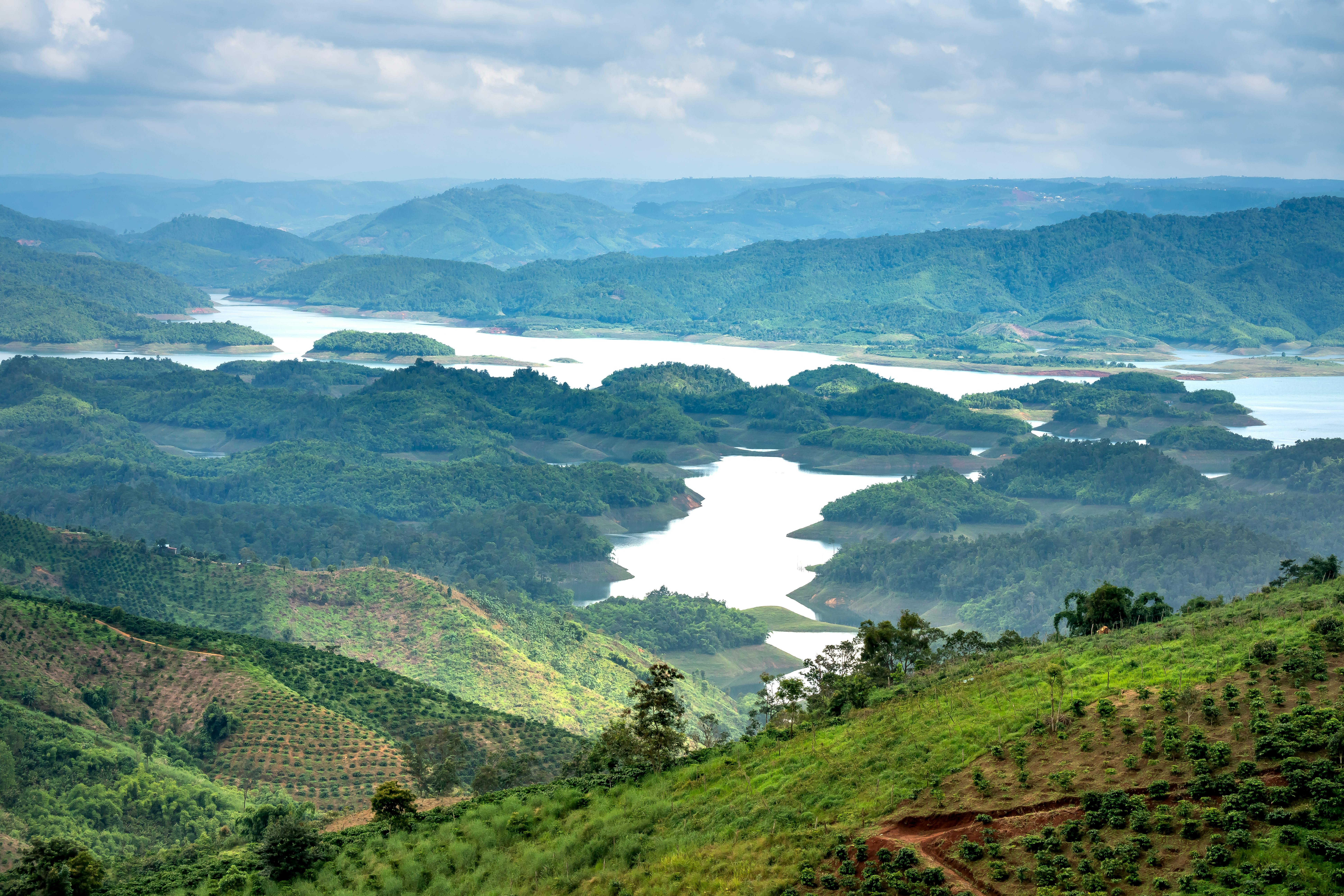 A River Between Mountains · Free Stock Photo